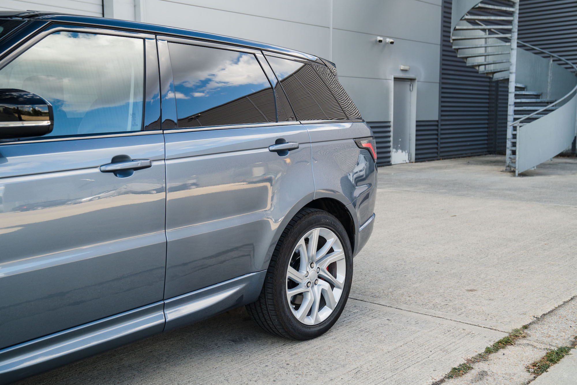 2019 RANGE ROVER SPORT P400E HSE