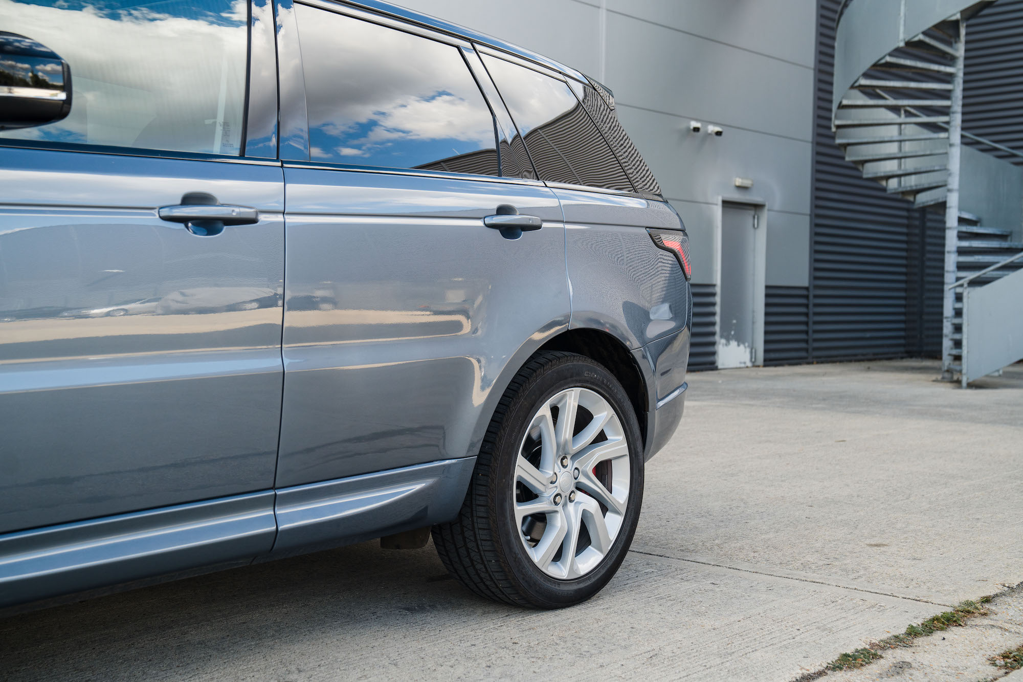 2019 RANGE ROVER SPORT P400E HSE