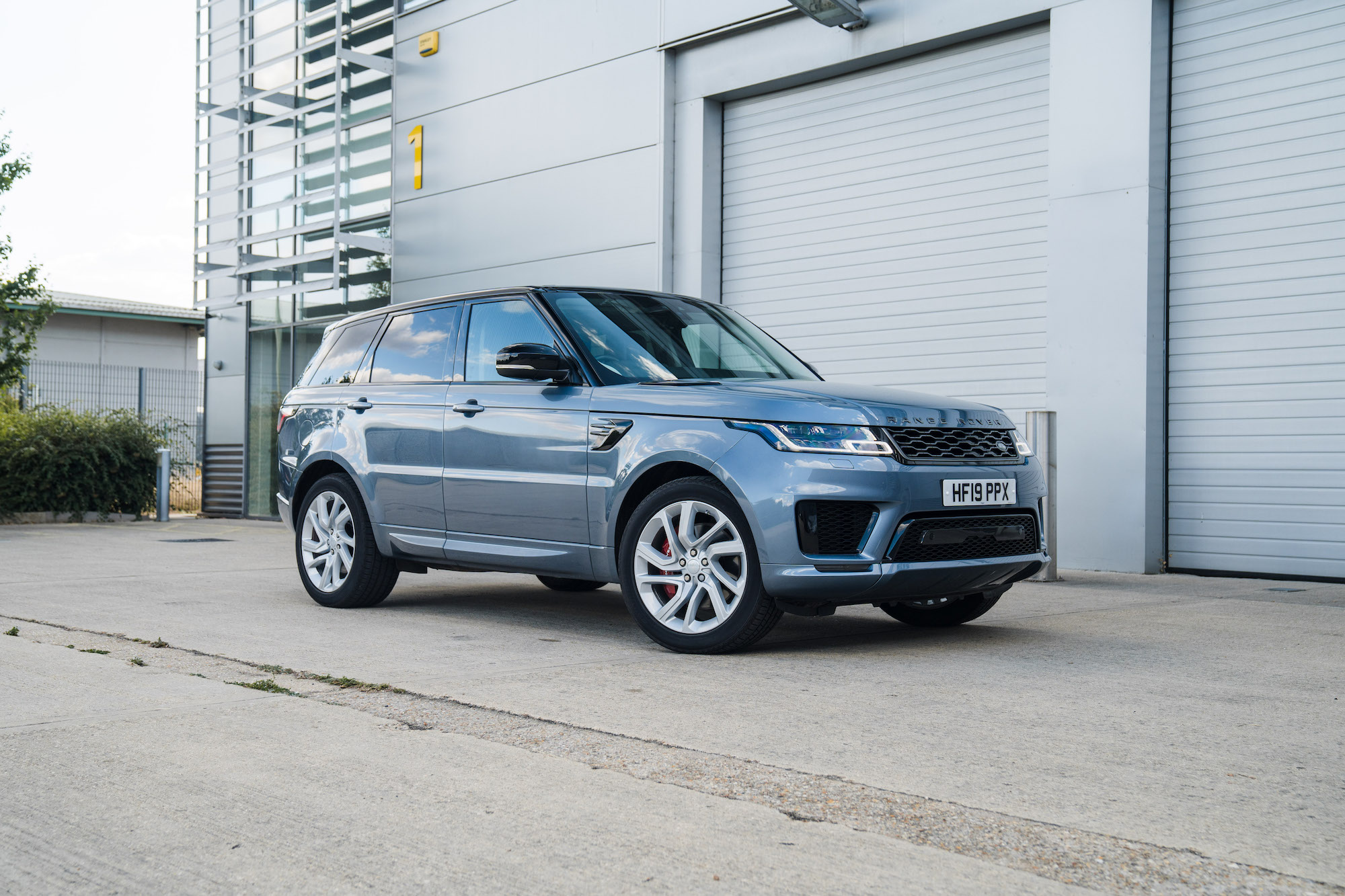 2019 RANGE ROVER SPORT P400E HSE