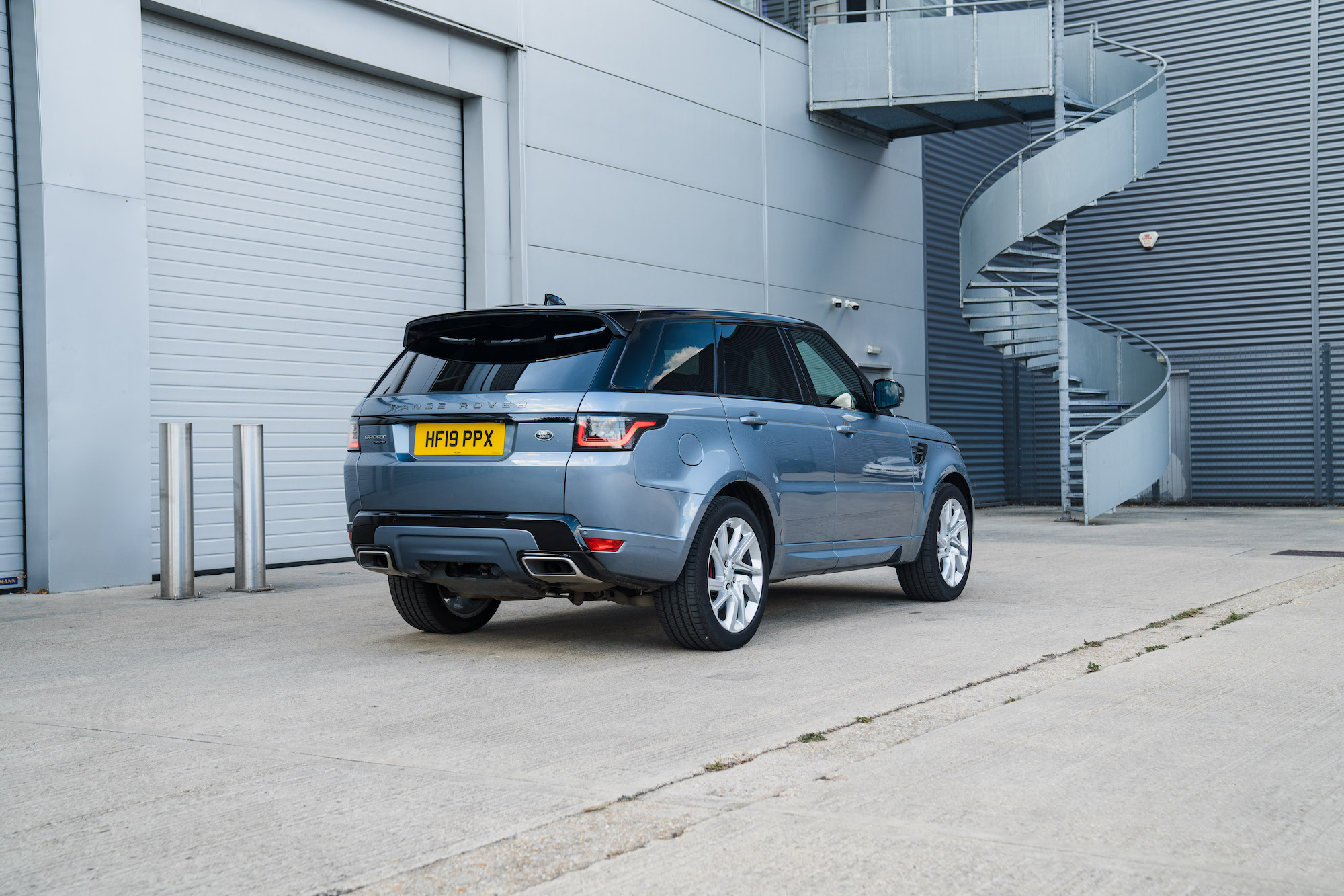 2019 RANGE ROVER SPORT P400E HSE