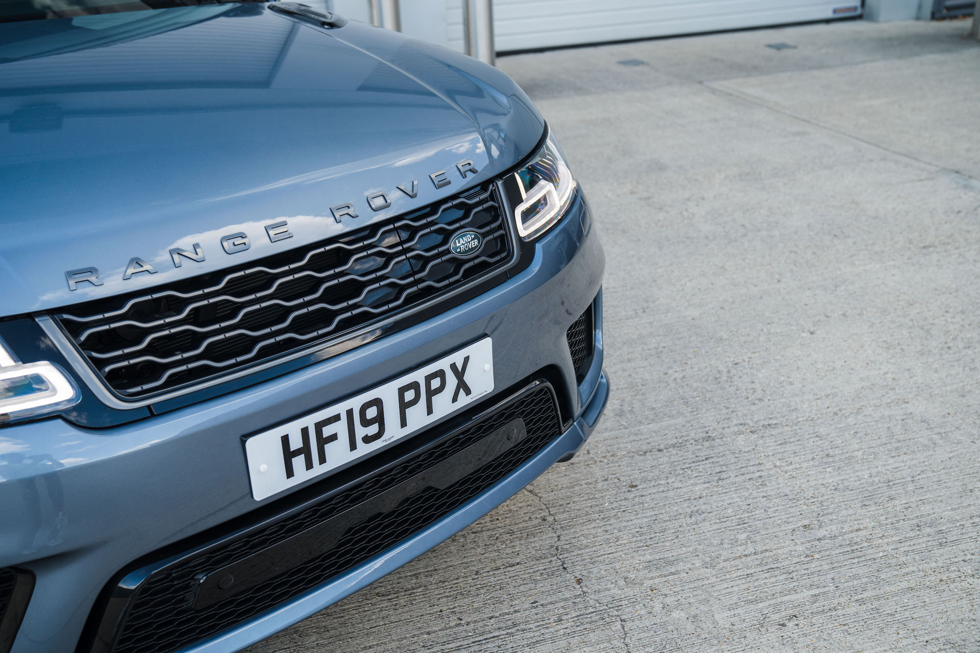 2019 RANGE ROVER SPORT P400E HSE