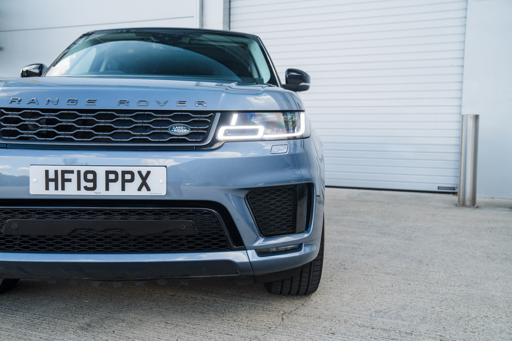 2019 RANGE ROVER SPORT P400E HSE