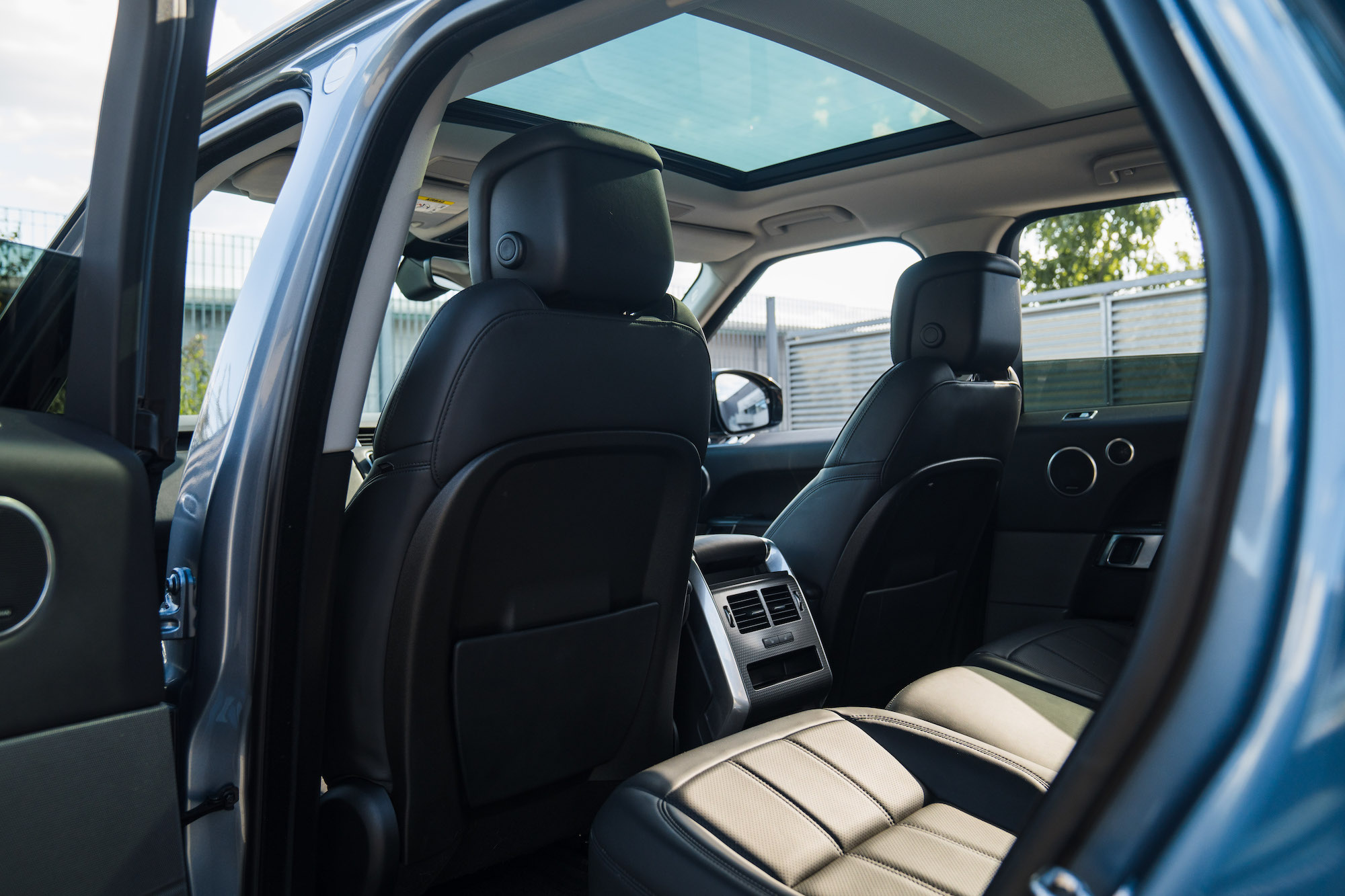 2019 RANGE ROVER SPORT P400E HSE