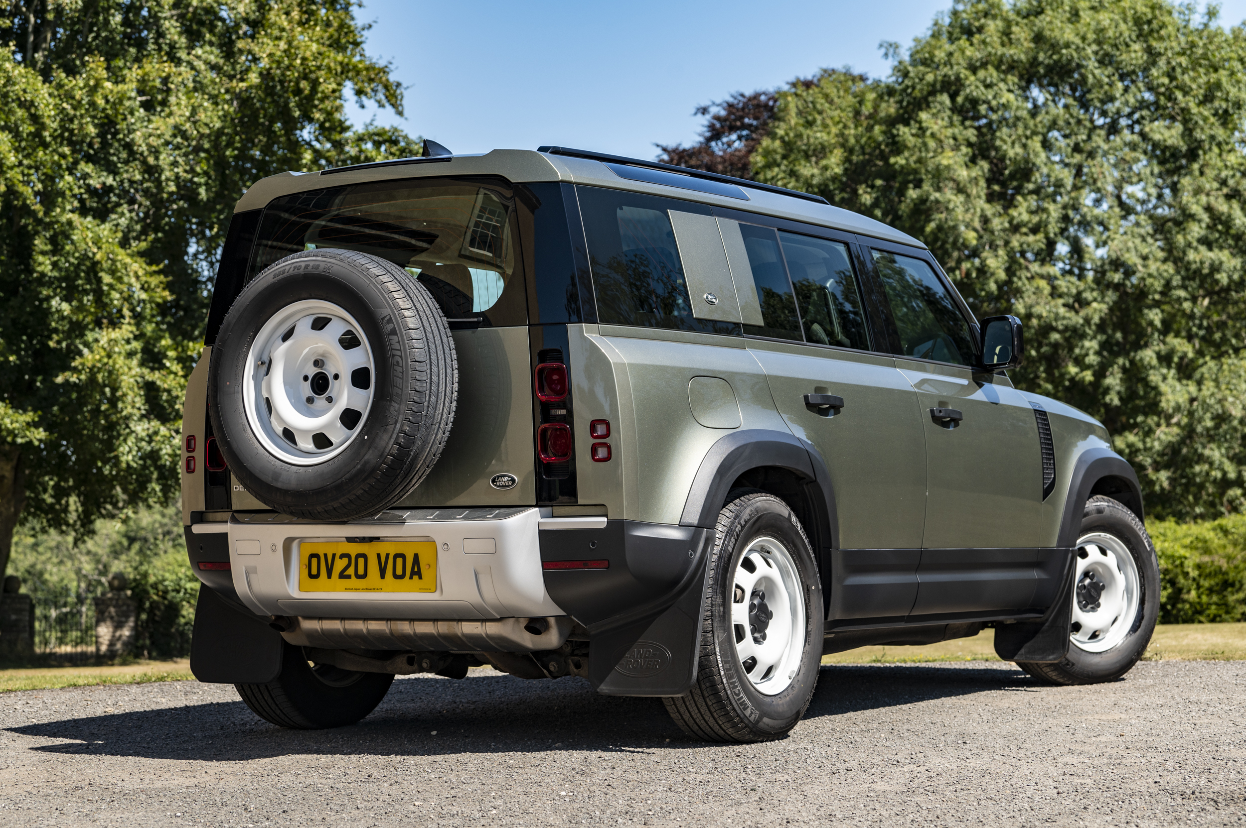 2020 LAND ROVER DEFENDER 110 P300