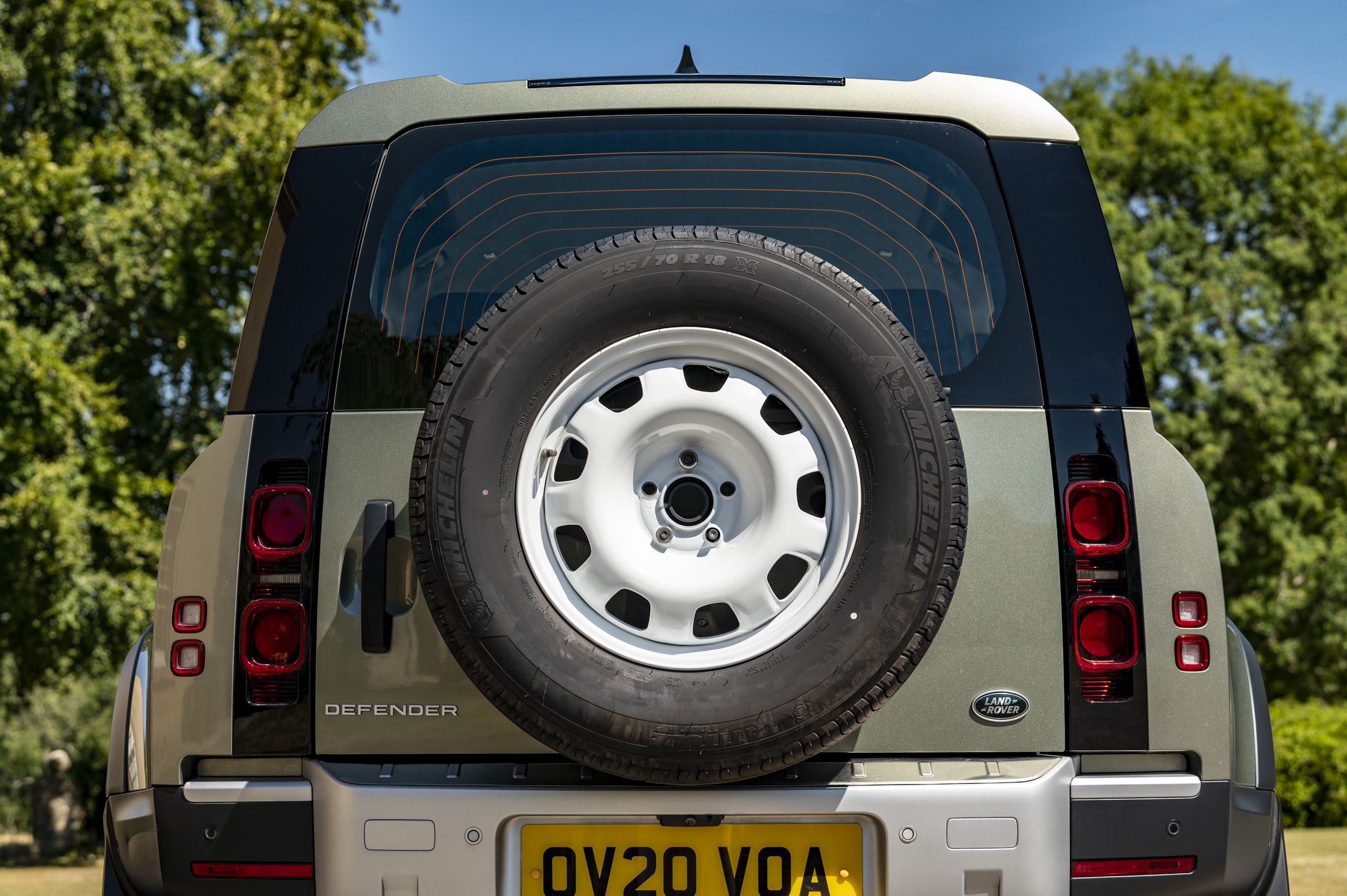 2020 LAND ROVER DEFENDER 110 P300