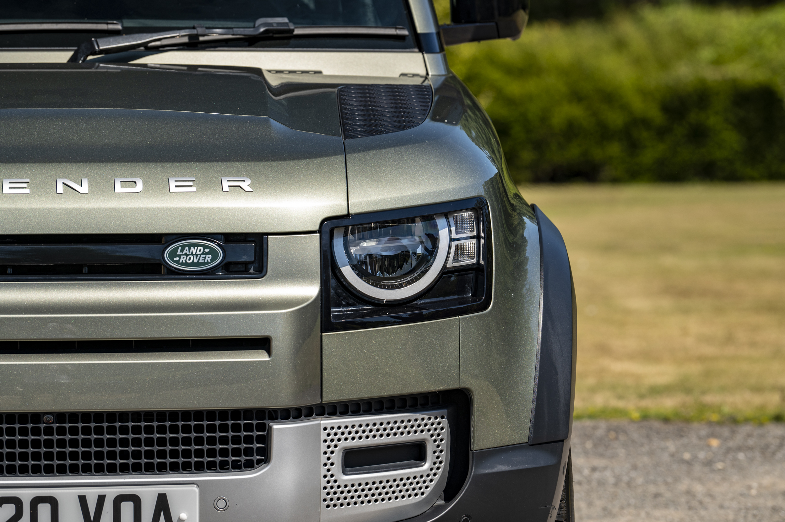 2020 LAND ROVER DEFENDER 110 P300