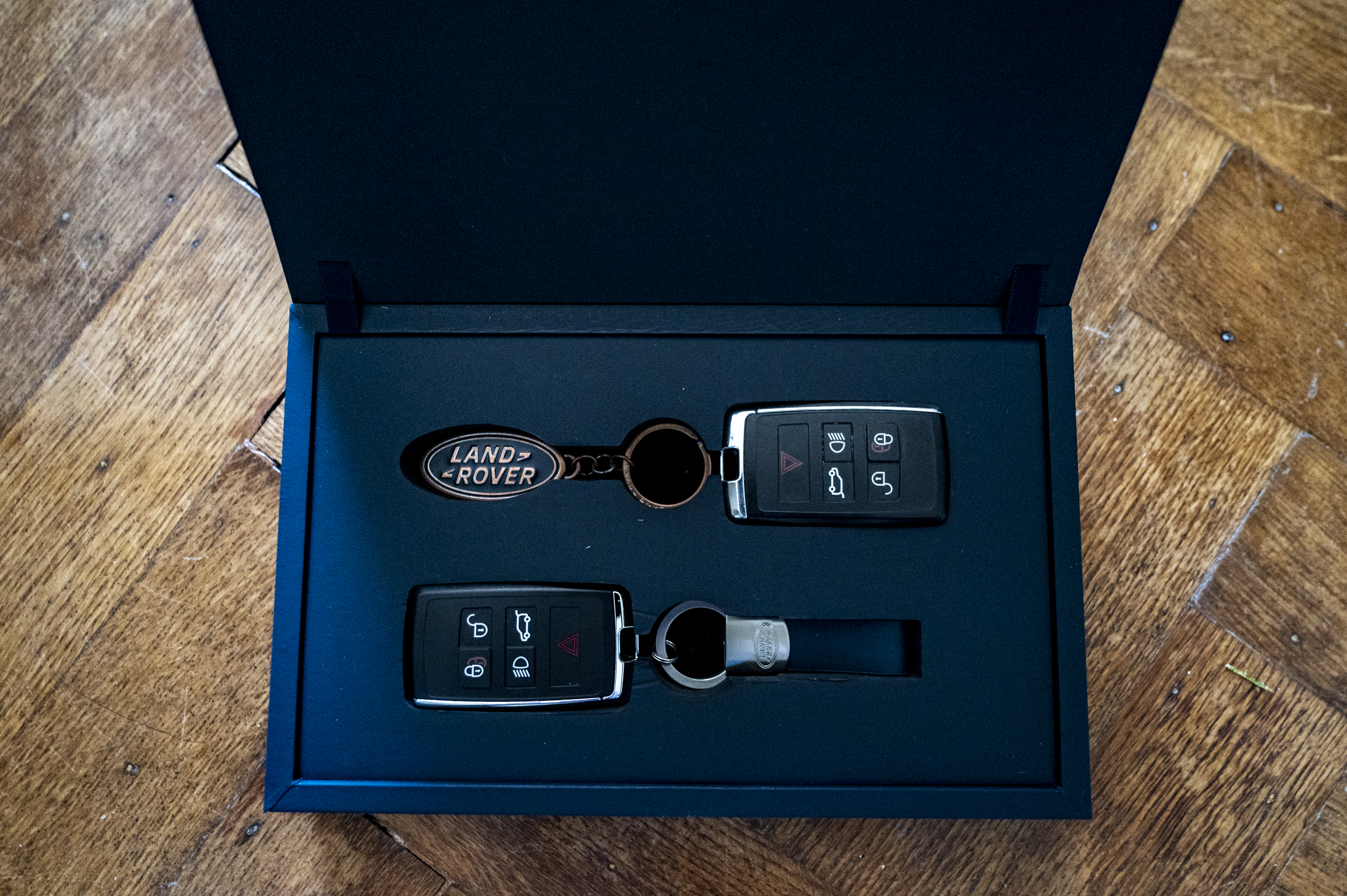 2020 LAND ROVER DEFENDER 110 P300