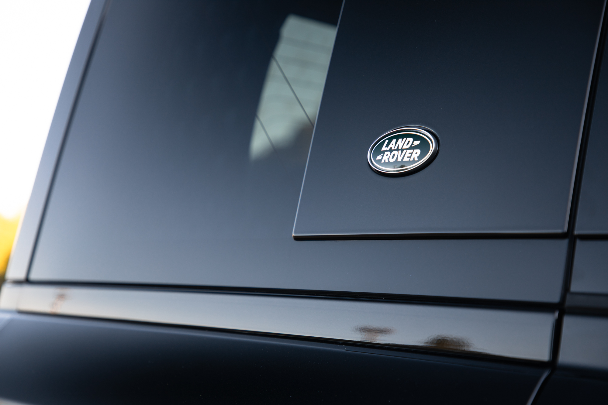 2021 LAND ROVER DEFENDER 110 V8 - BOND EDITION