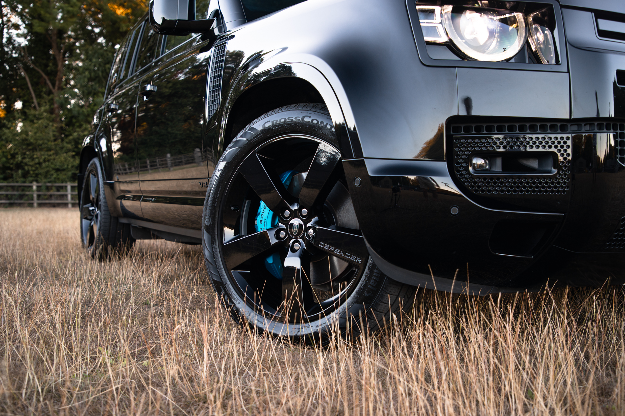 2021 LAND ROVER DEFENDER 110 V8 - BOND EDITION