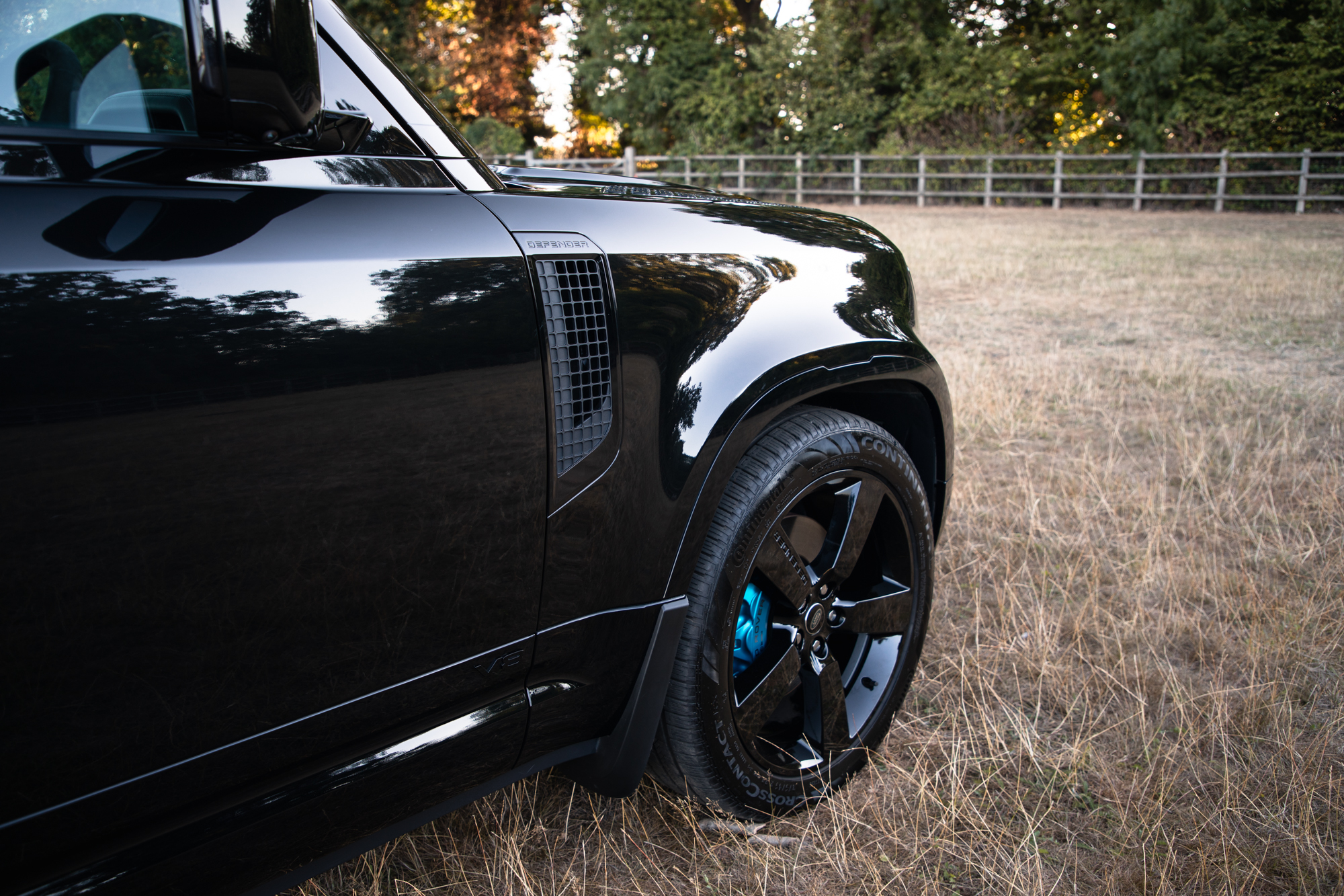 2021 LAND ROVER DEFENDER 110 V8 - BOND EDITION