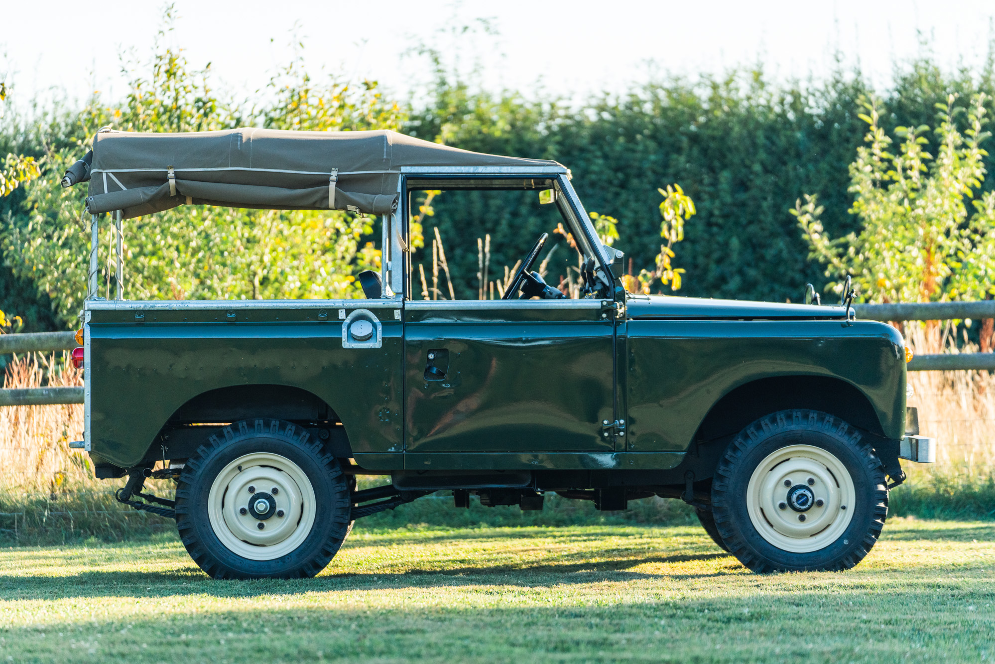 1970 LAND ROVER SERIES IIA 88"
