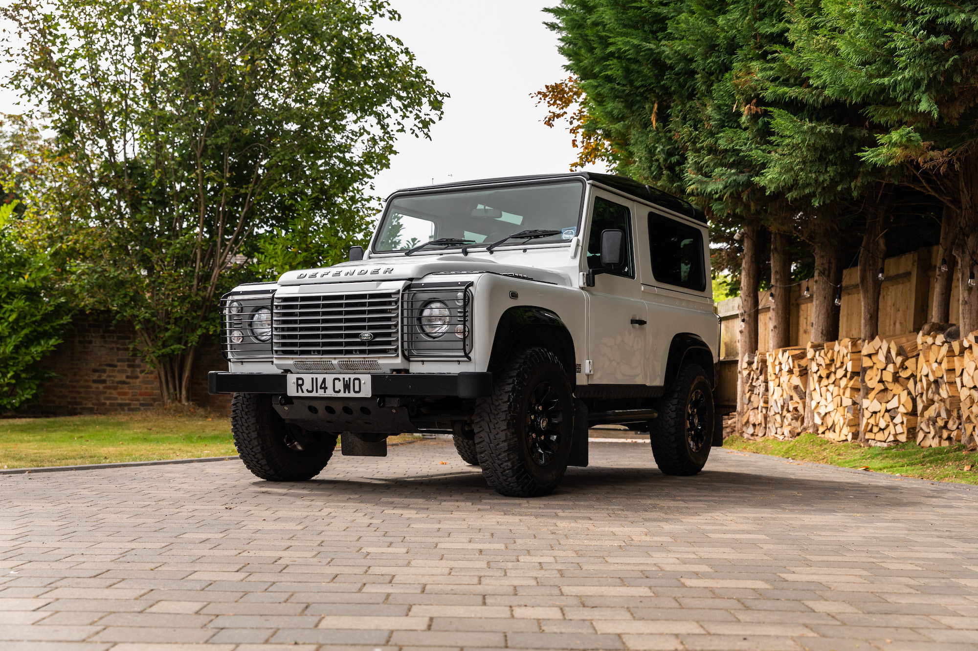2014 LAND ROVER DEFENDER 90 XS - 11,877 MILES