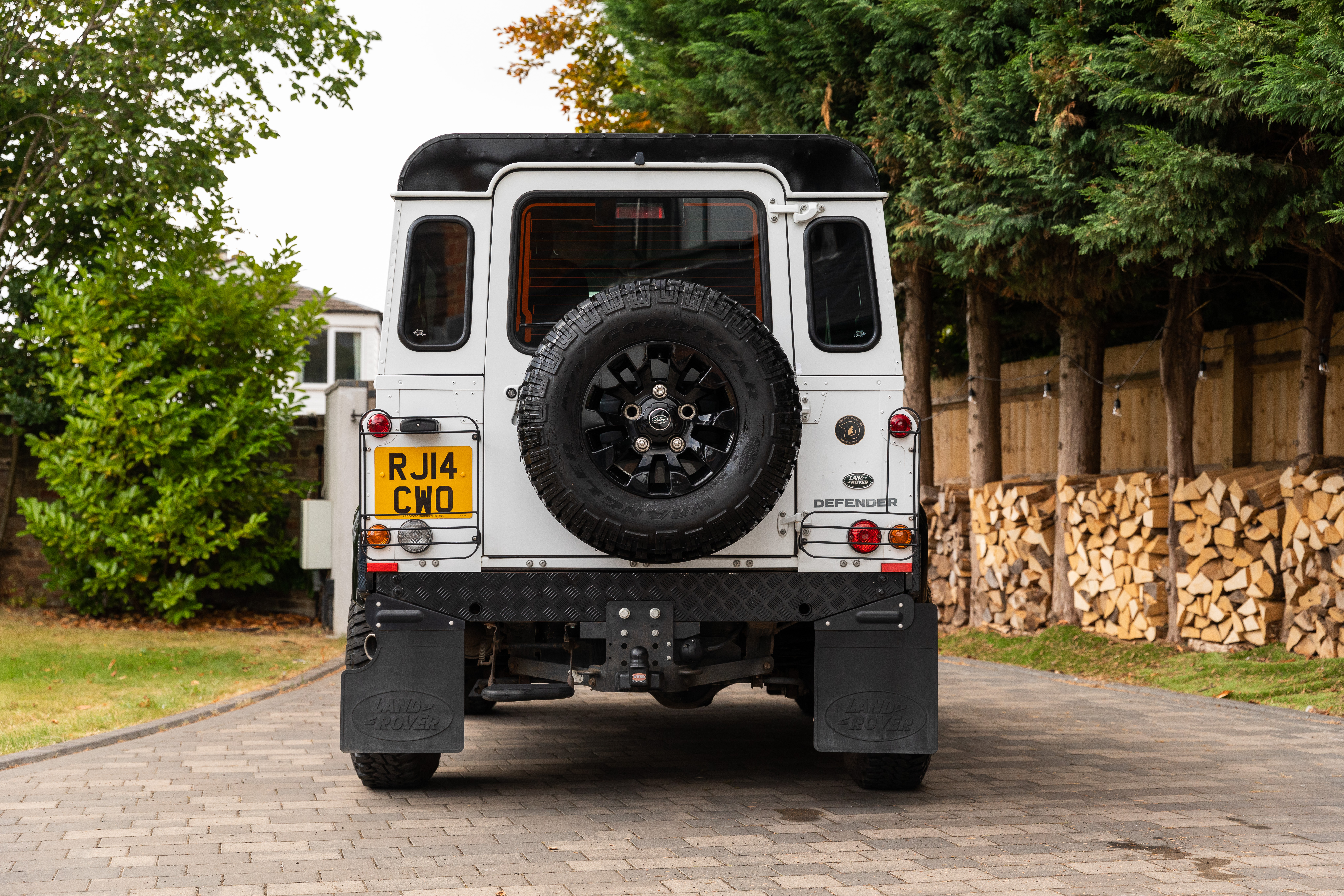 2014 LAND ROVER DEFENDER 90 XS - 11,877 MILES
