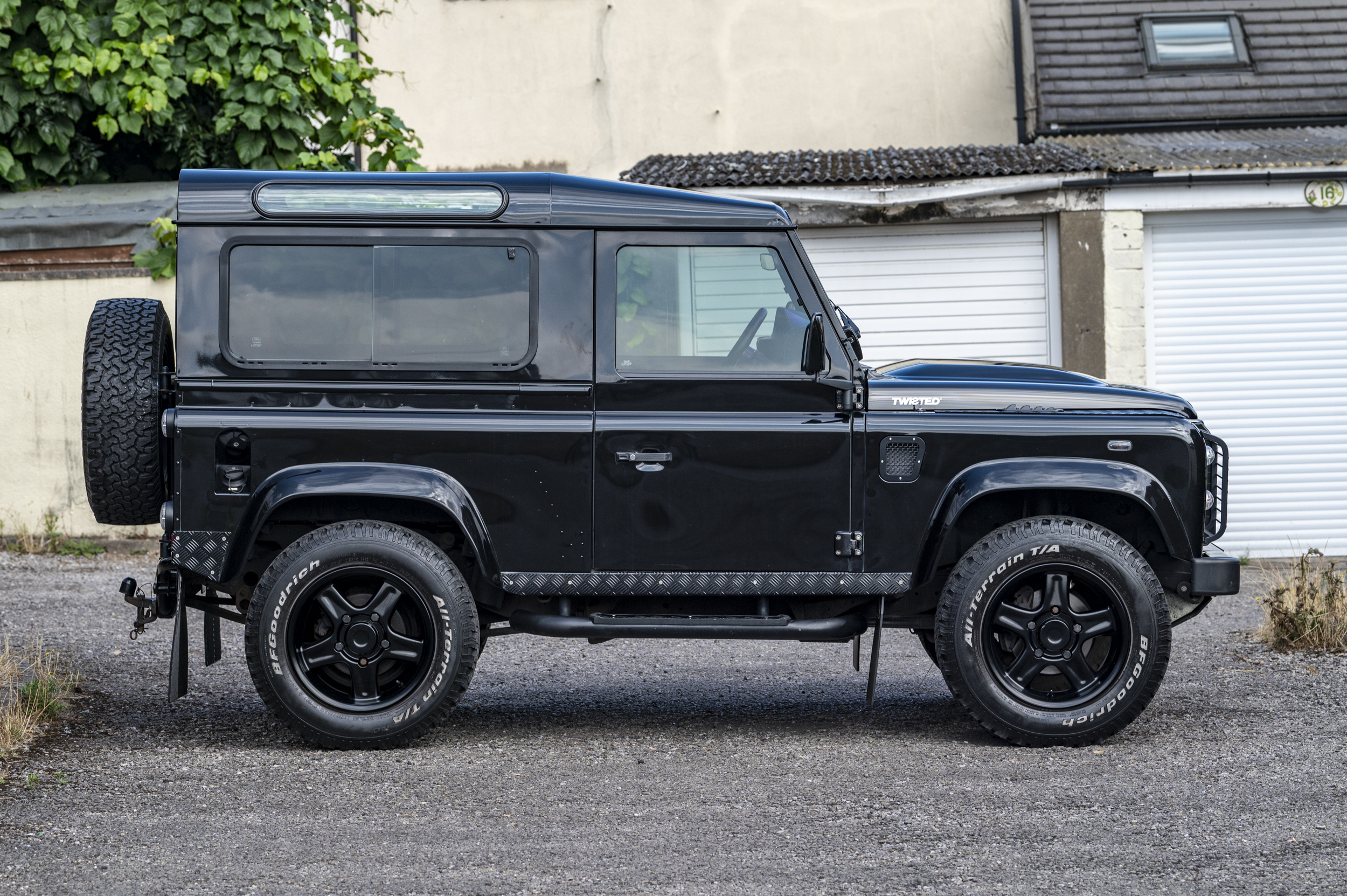 2012 LAND ROVER DEFENDER 90 XS 'TWISTED'