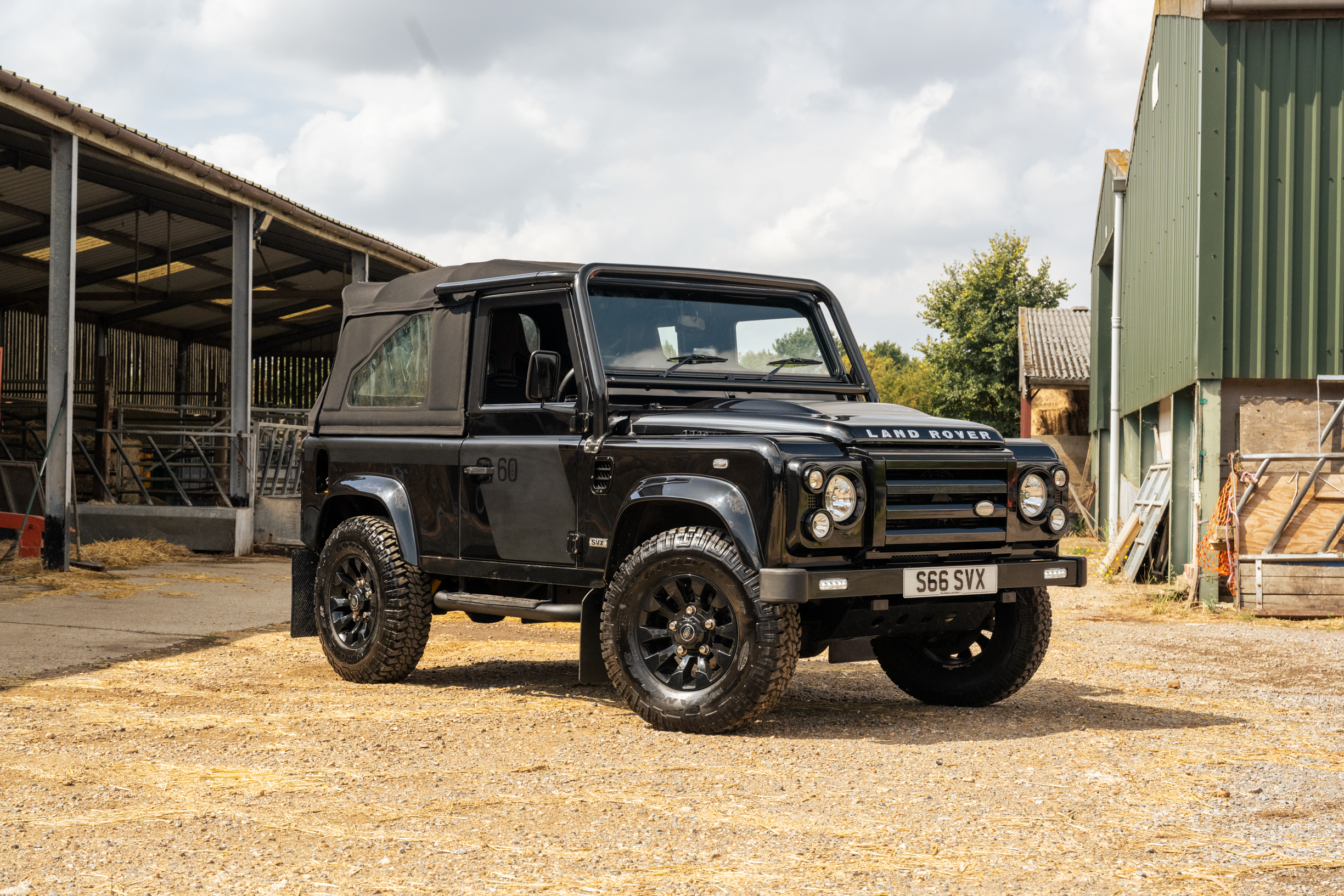 2009 LAND ROVER DEFENDER 90 SVX for sale by auction in Berkshire ...