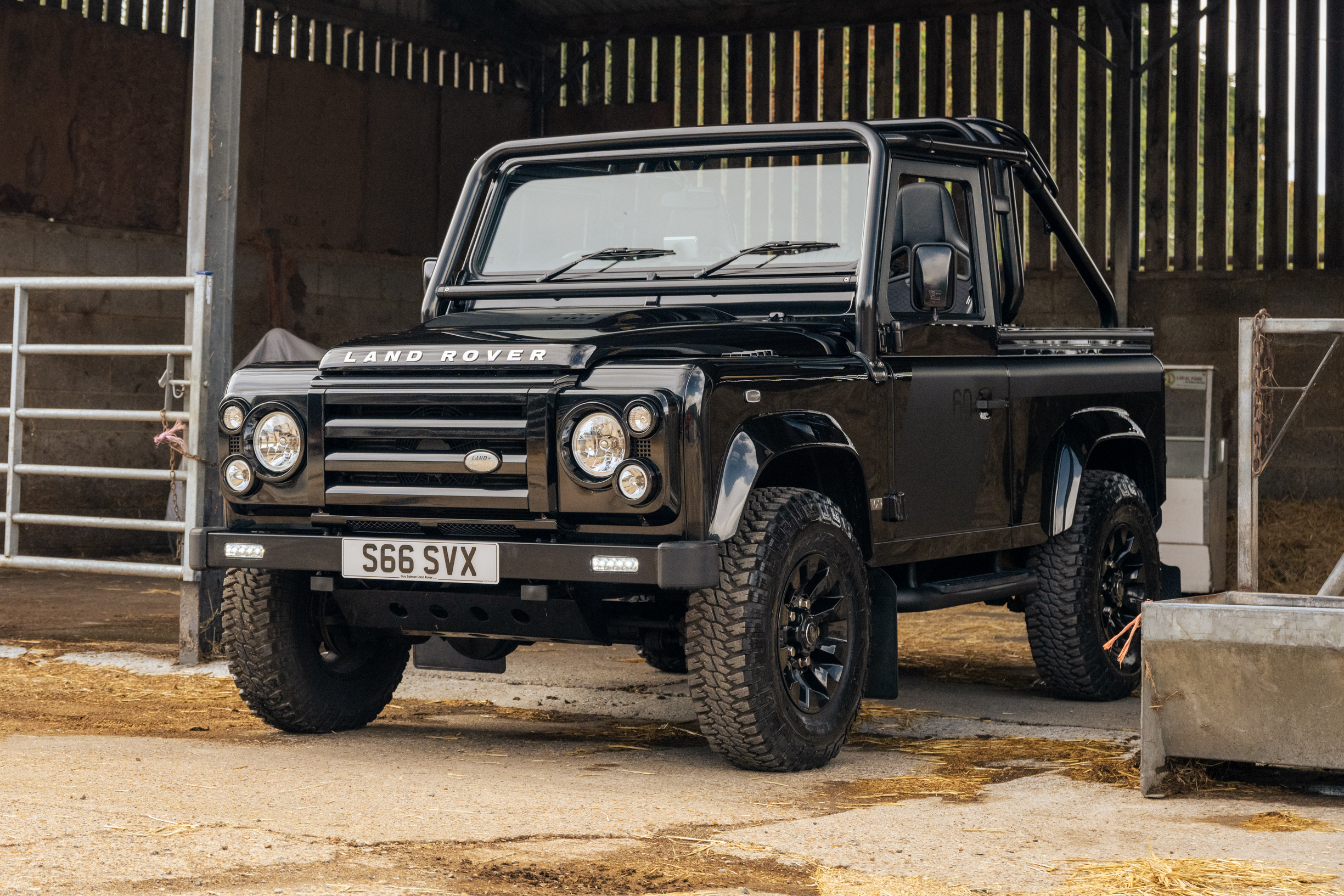 2009 LAND ROVER DEFENDER 90 SVX for sale by auction in Berkshire ...