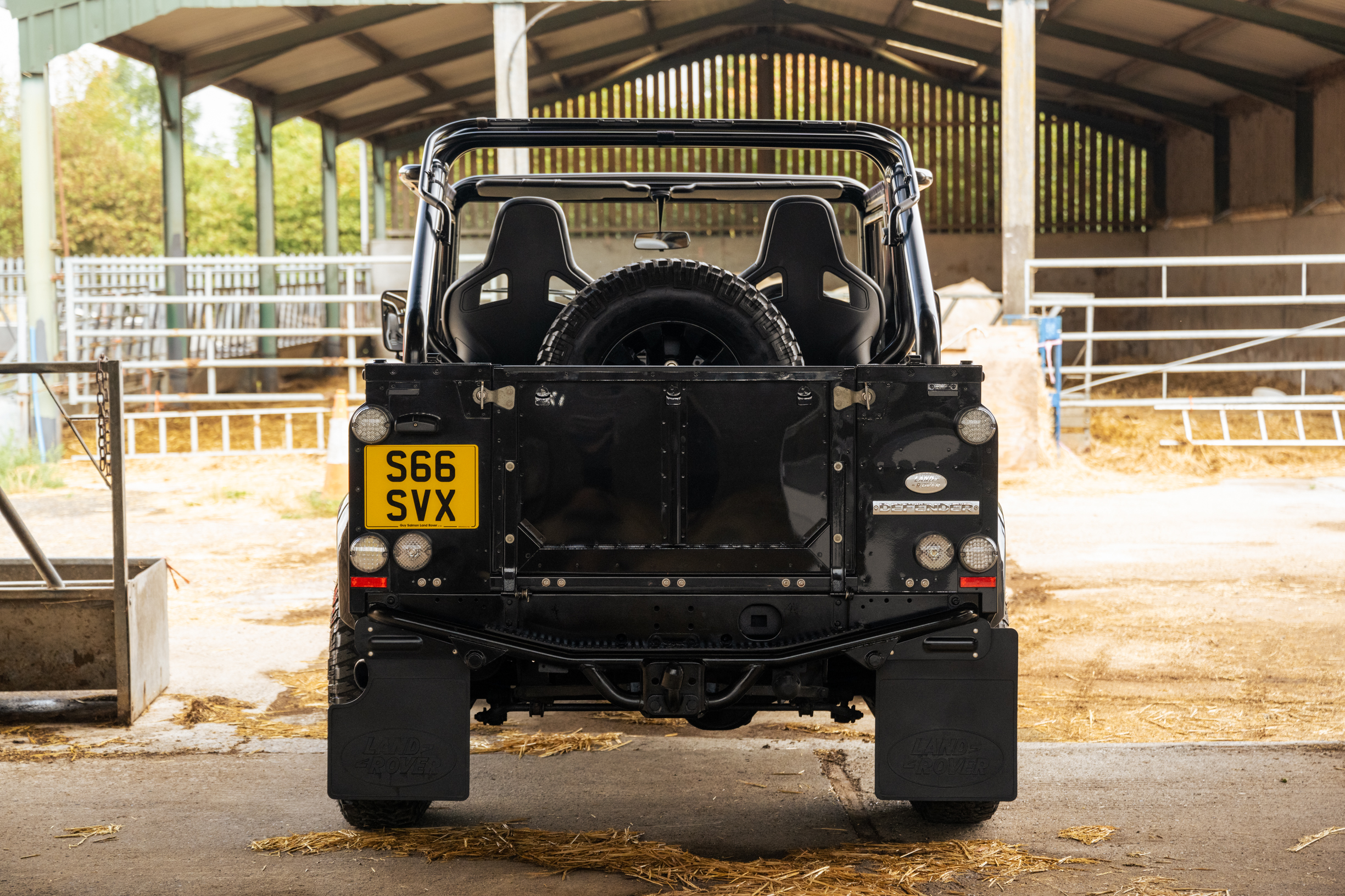 2009 LAND ROVER DEFENDER 90 SVX for sale by auction in Berkshire ...