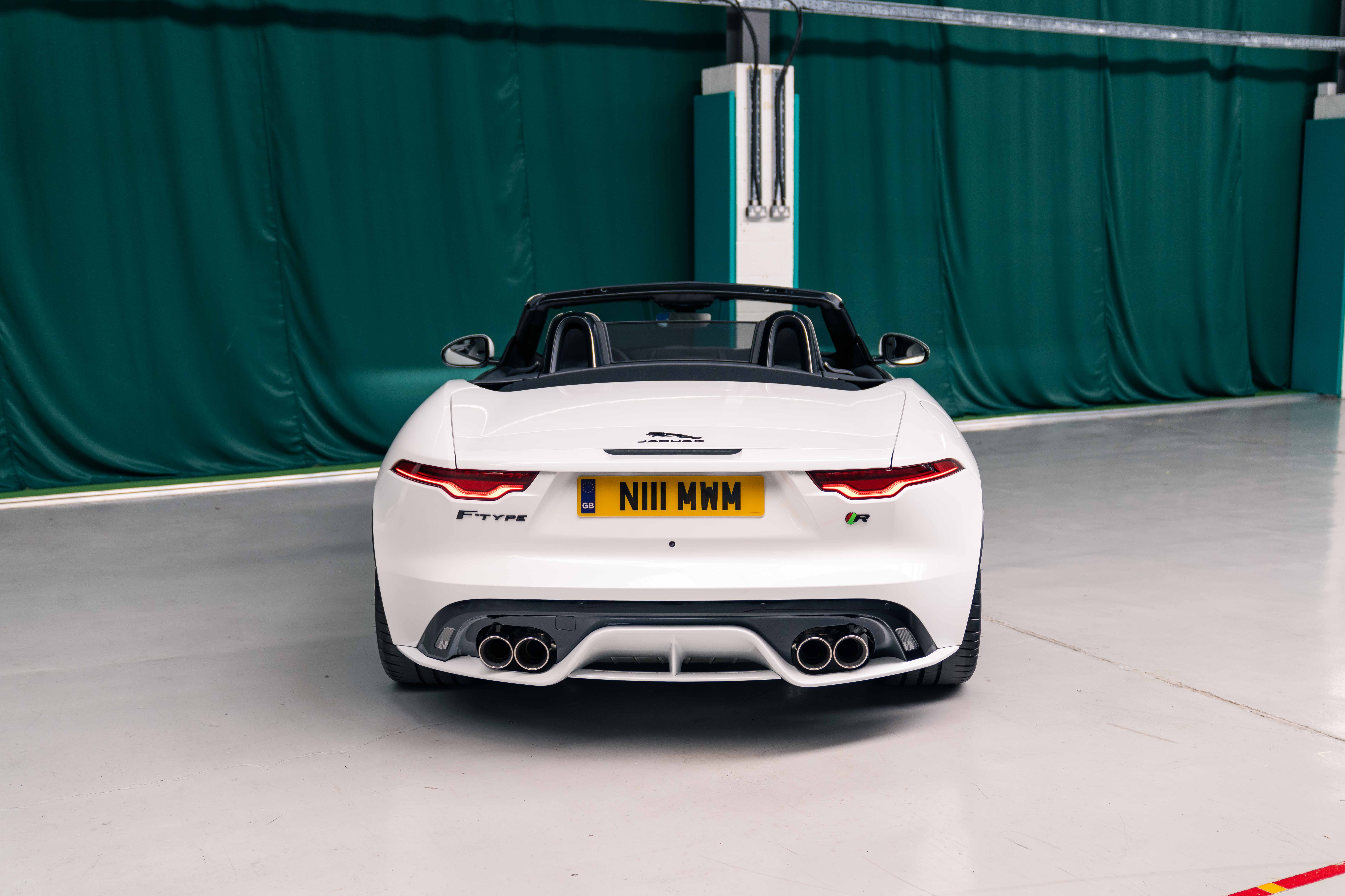 2021 JAGUAR F-TYPE R CONVERTIBLE - 245 KM