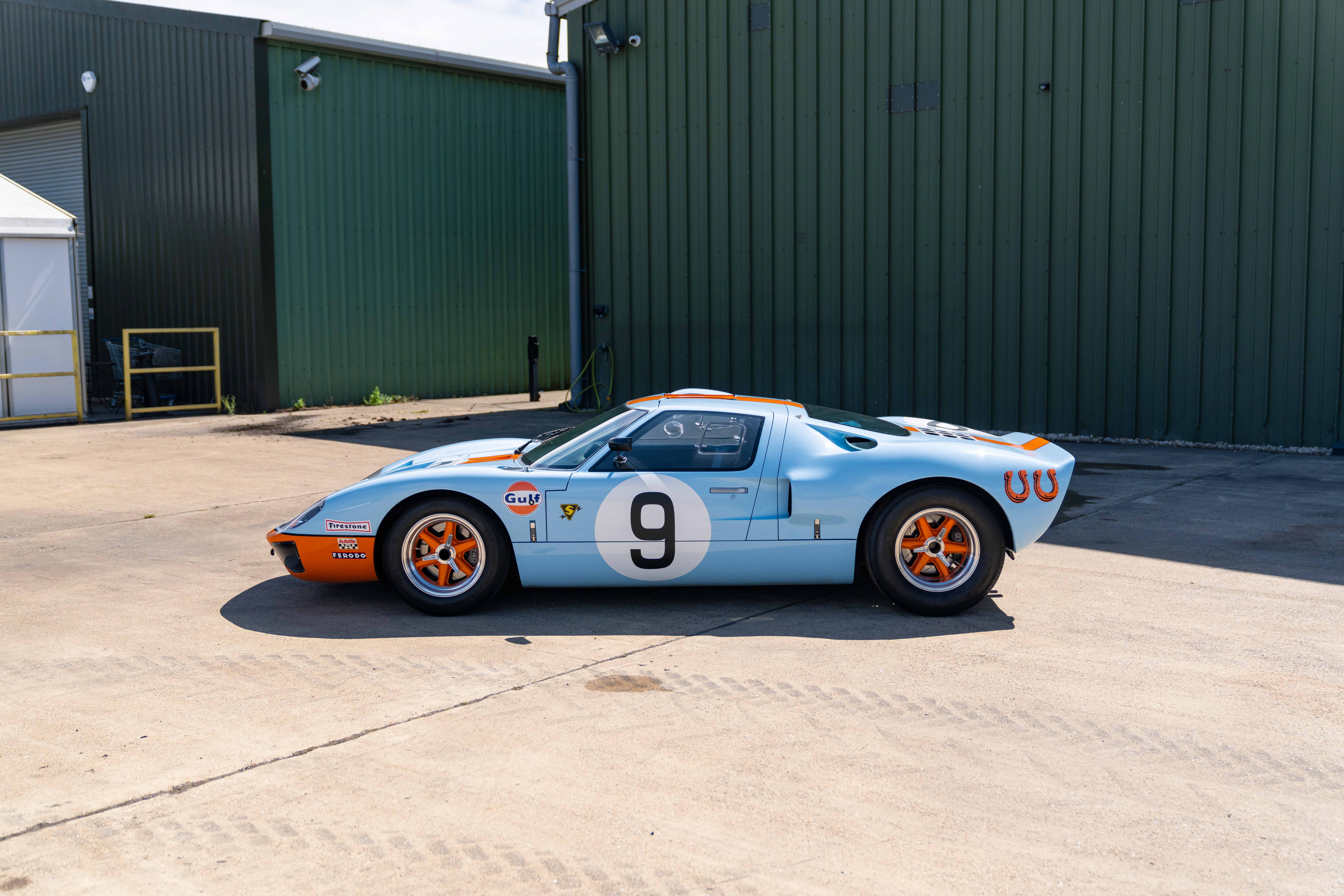 2020 FORD GT40 CONTINUATION BY SUPERFORMANCE - 570 MILES