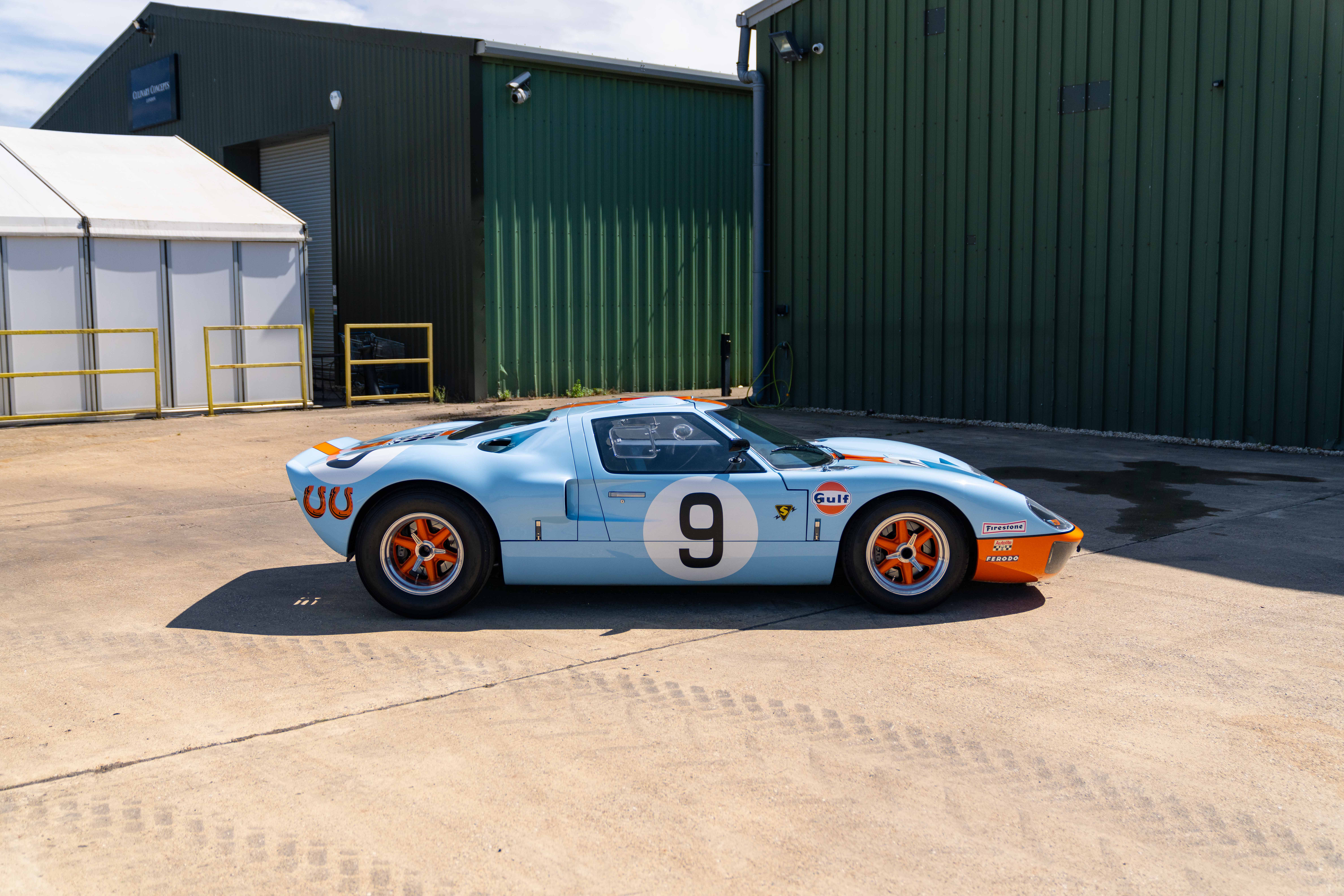 2020 FORD GT40 CONTINUATION BY SUPERFORMANCE - 570 MILES