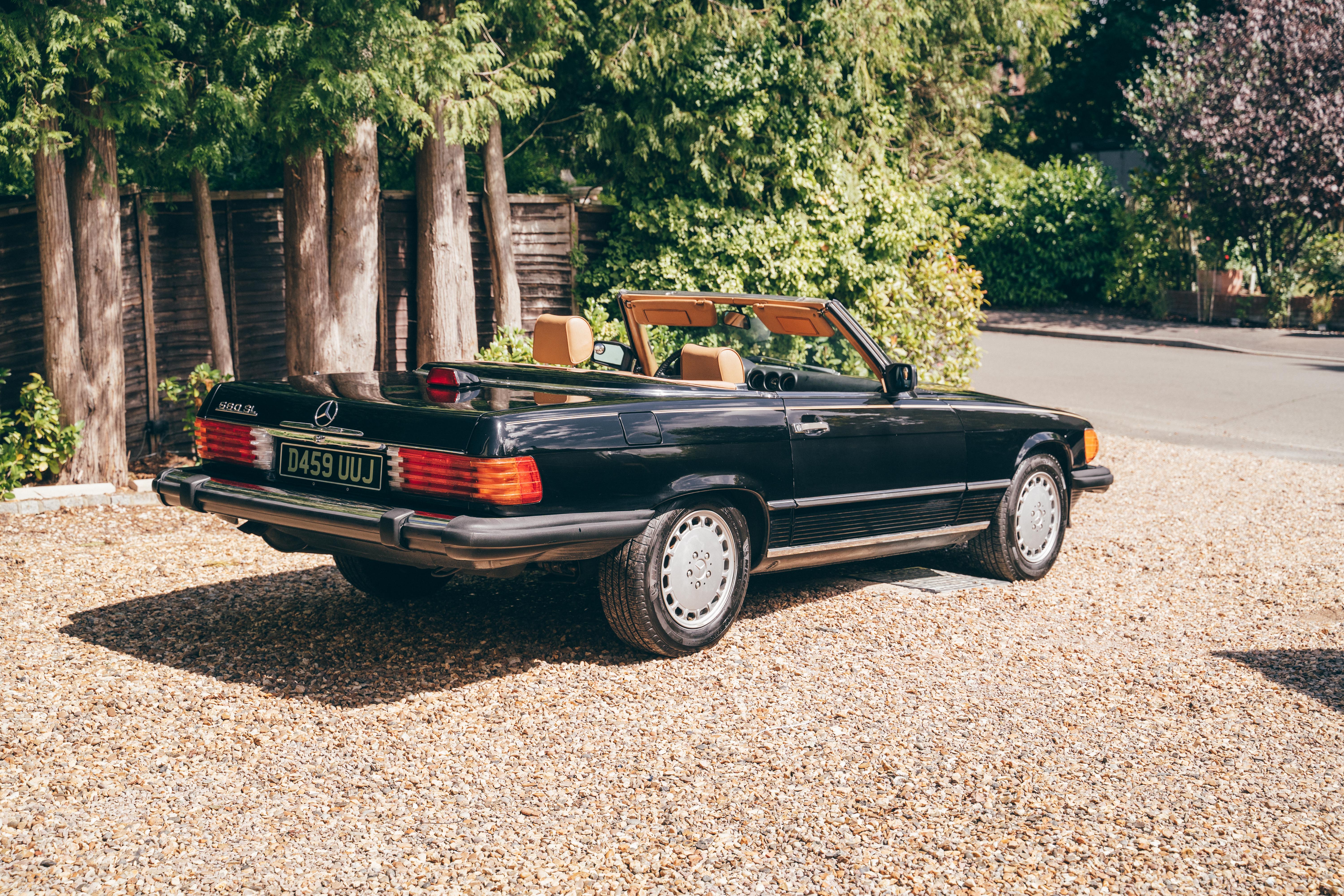 1987 MERCEDES-BENZ (R107) 560 SL