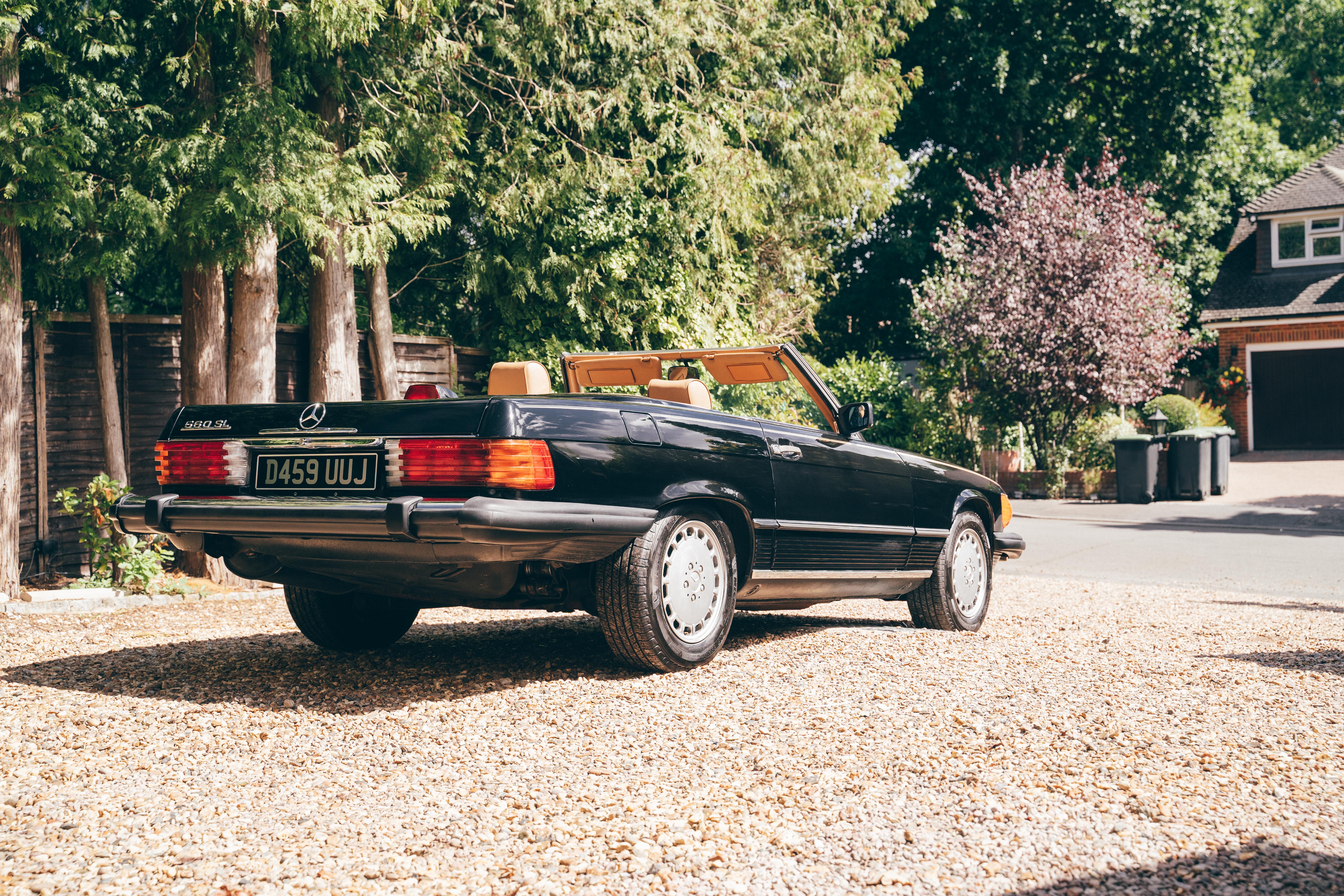 1987 MERCEDES-BENZ (R107) 560 SL
