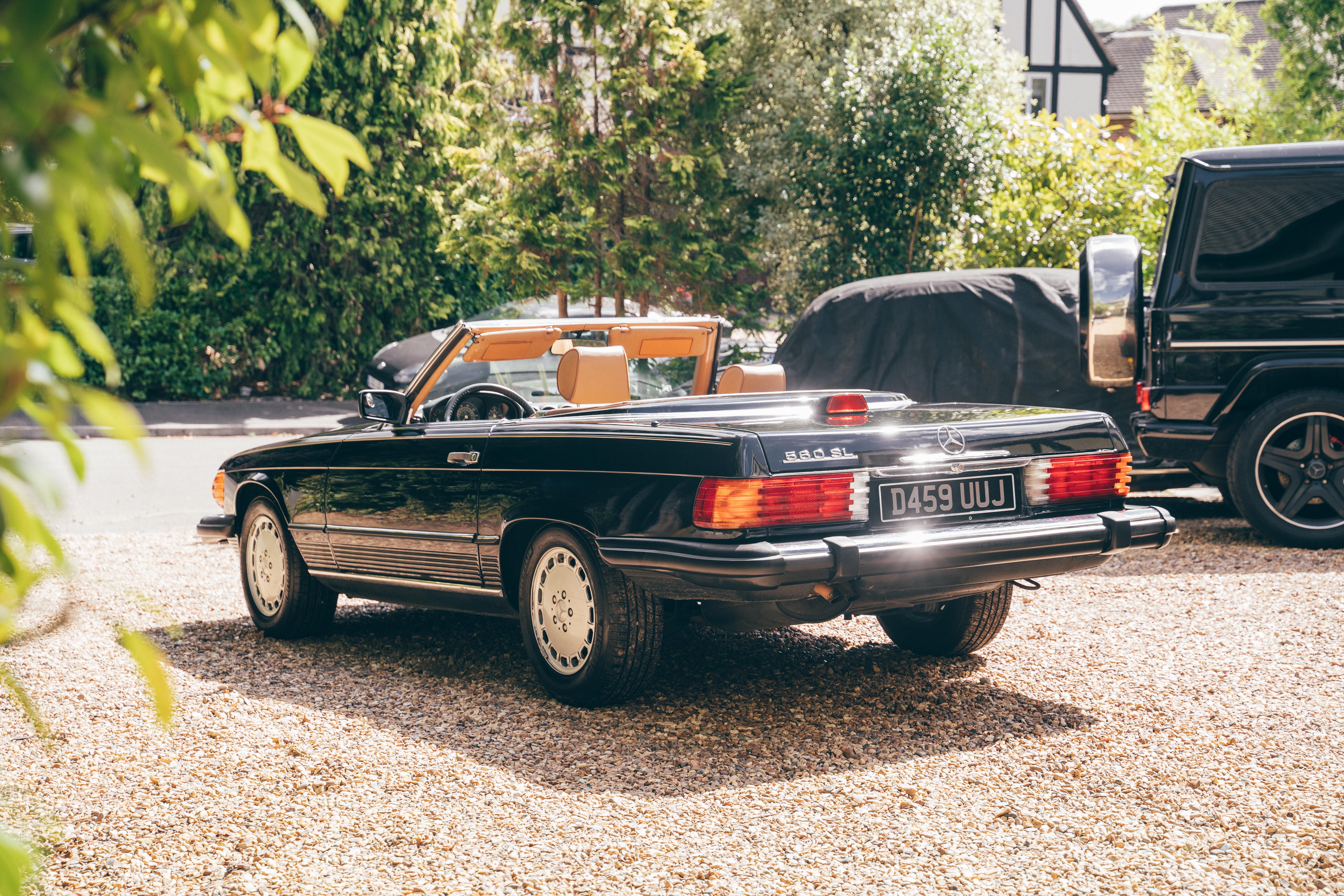 1987 MERCEDES-BENZ (R107) 560 SL