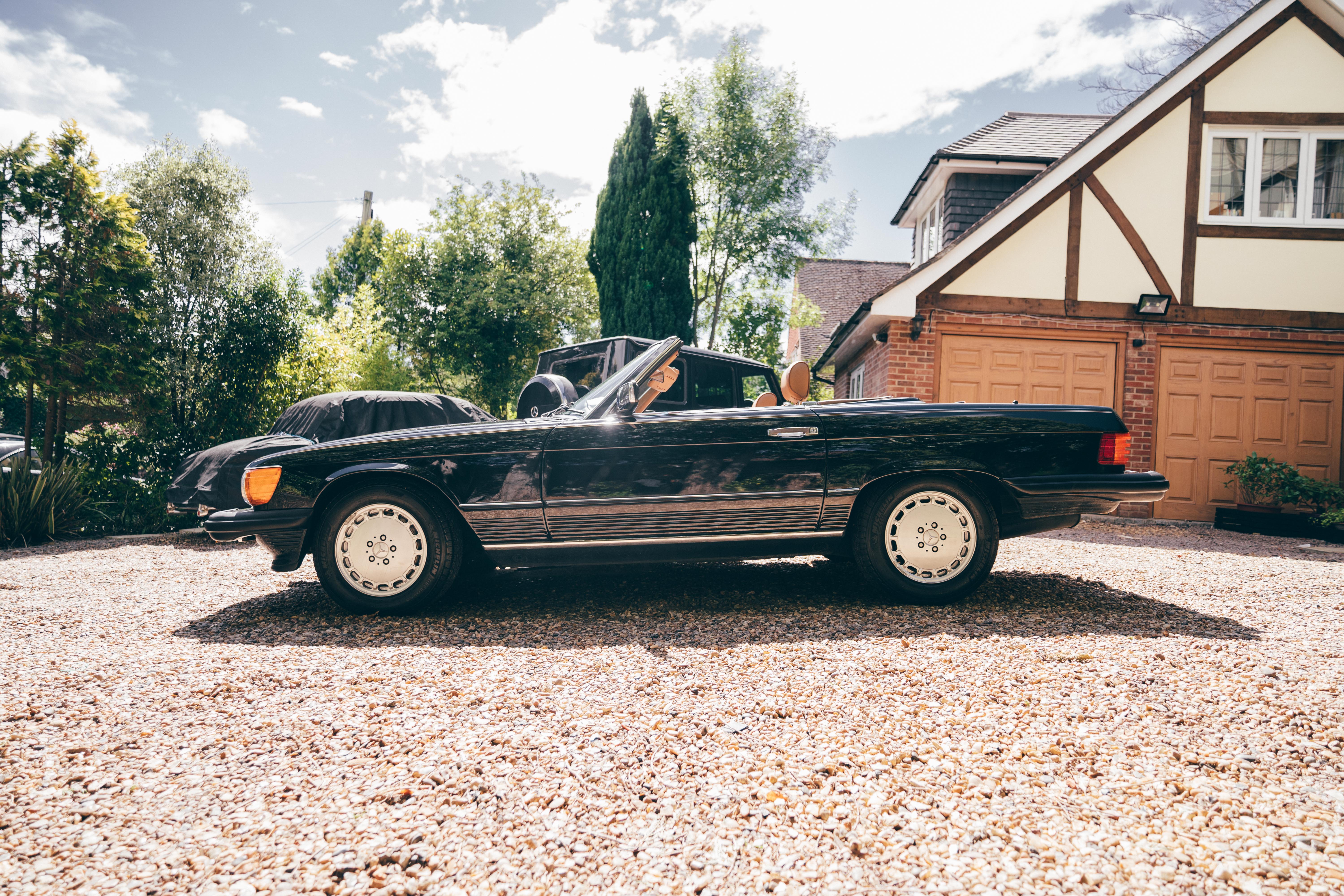 1987 MERCEDES-BENZ (R107) 560 SL