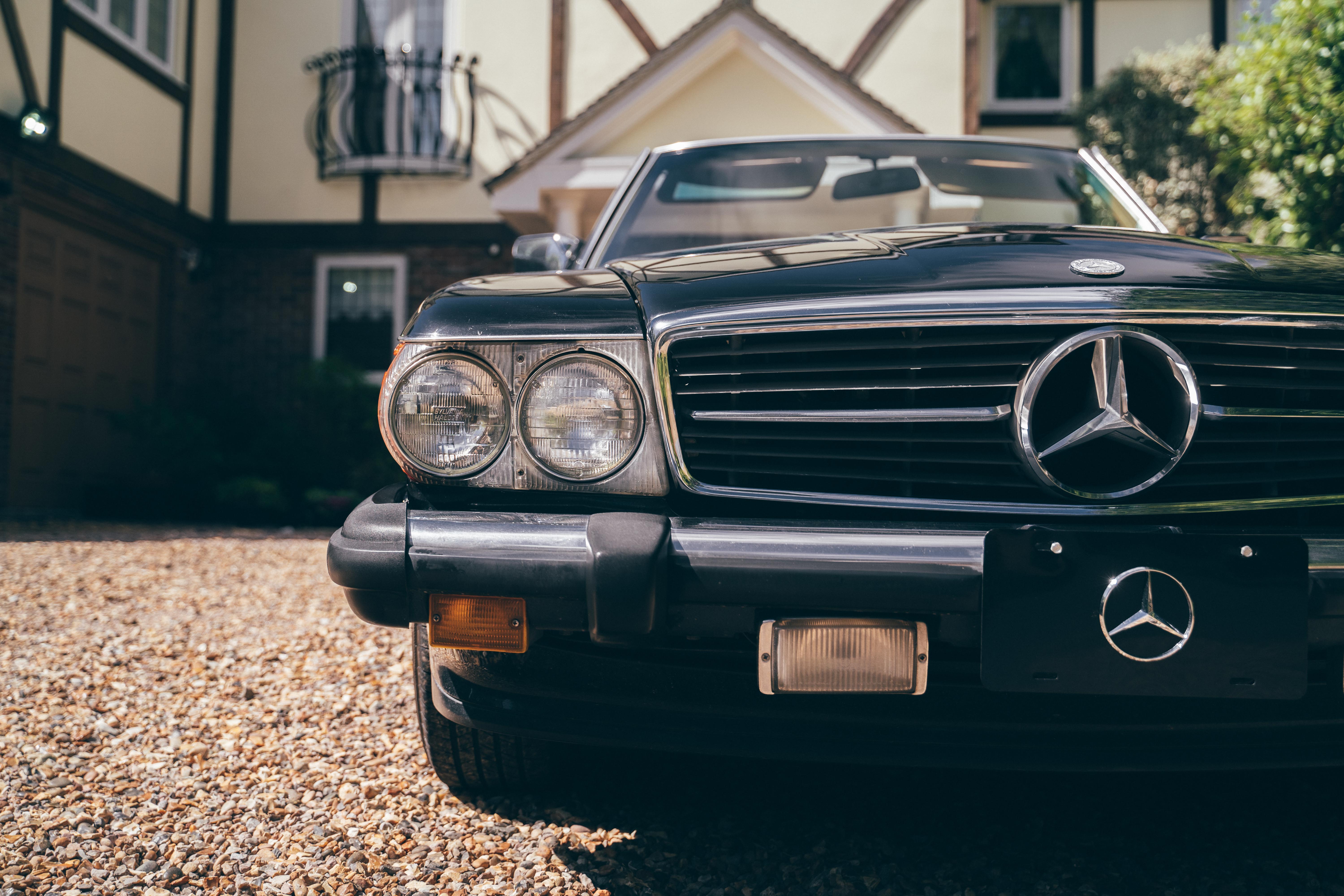 1987 MERCEDES-BENZ (R107) 560 SL
