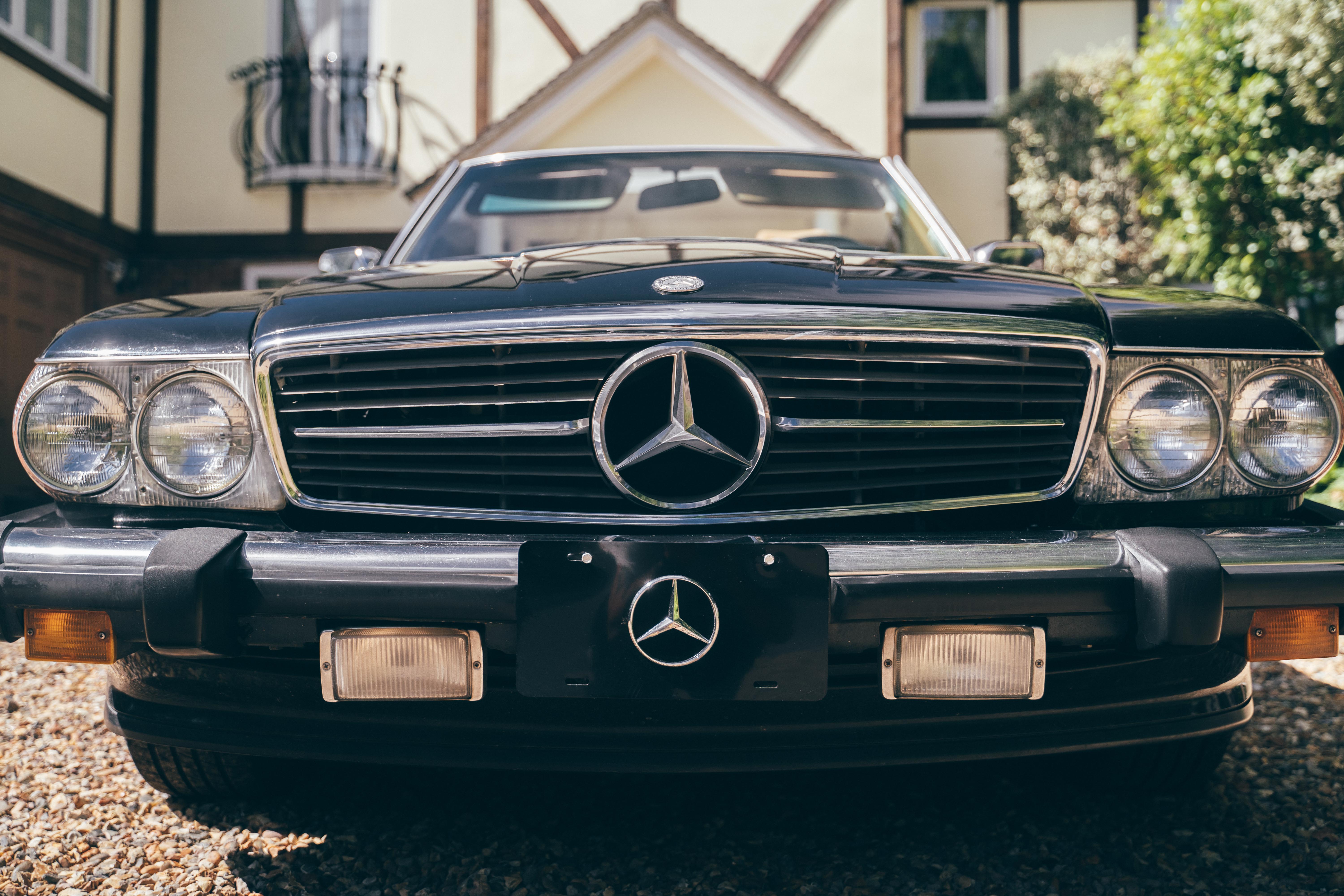 1987 MERCEDES-BENZ (R107) 560 SL