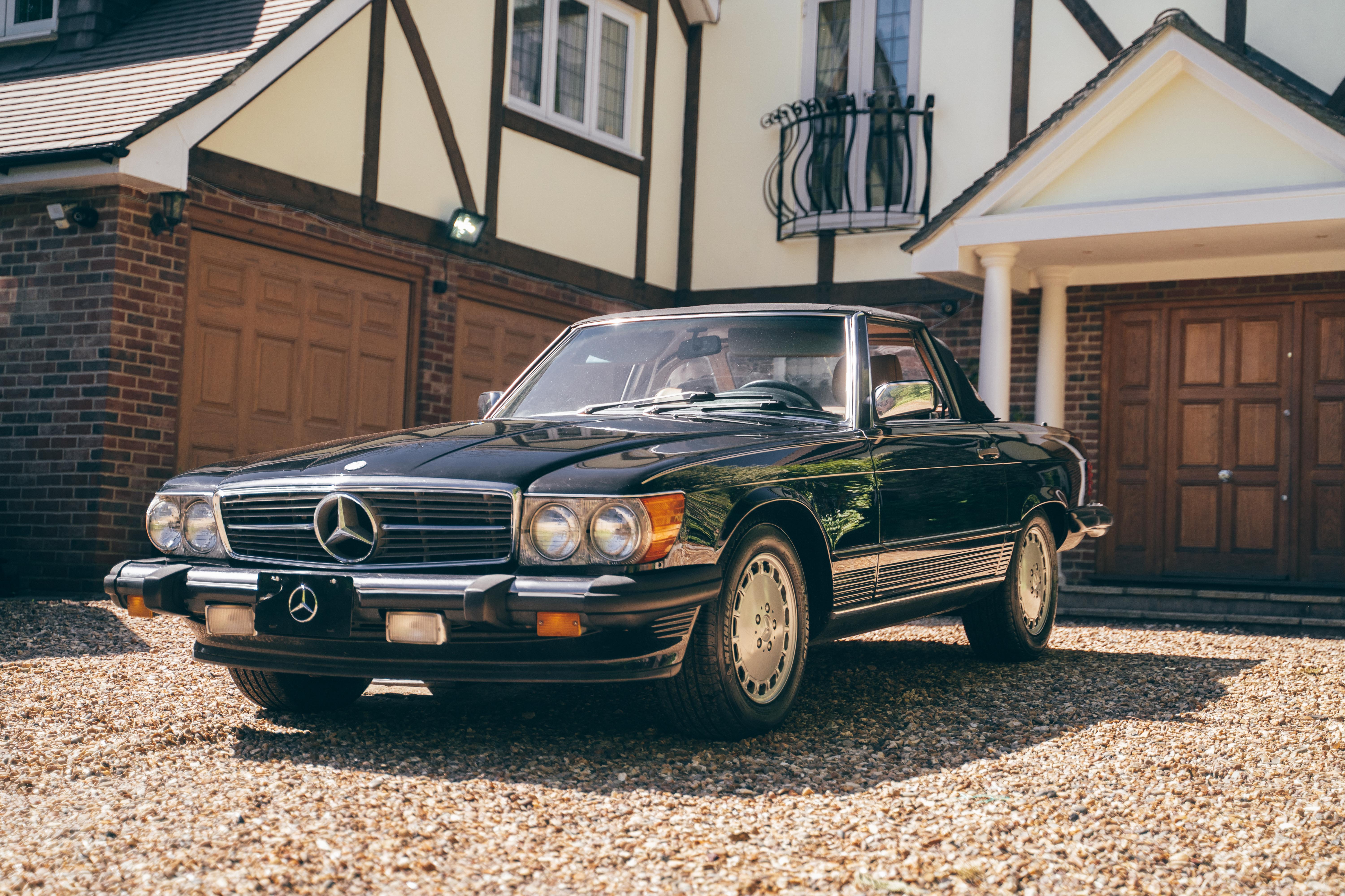 1987 MERCEDES-BENZ (R107) 560 SL