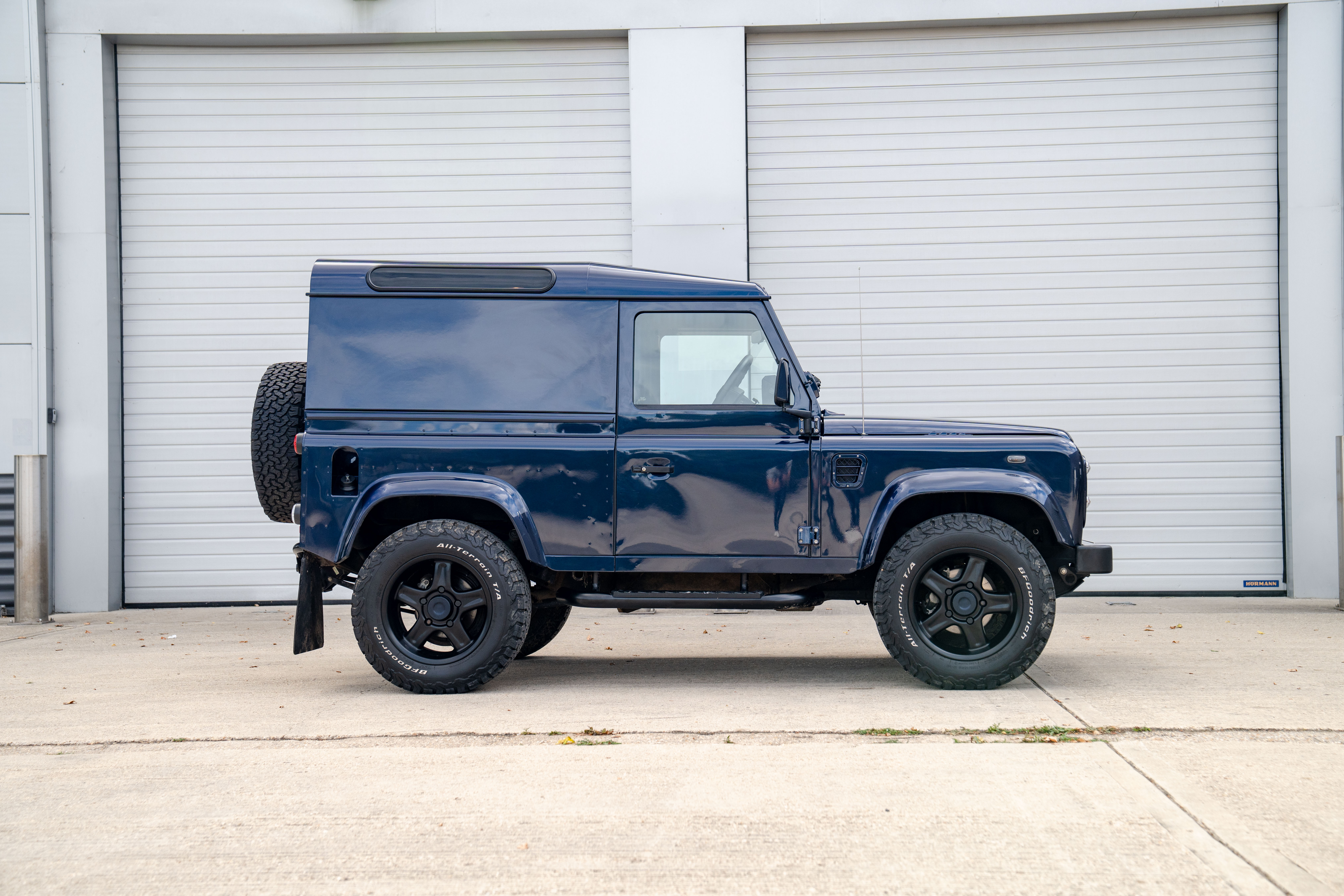 2000 LAND ROVER DEFENDER 90 'TWISTED' for sale by auction in Newbury ...