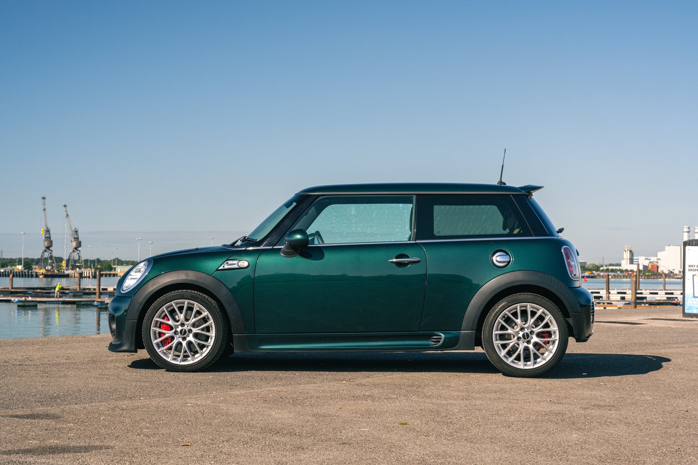 2010 MINI JOHN COOPER WORKS (R56)