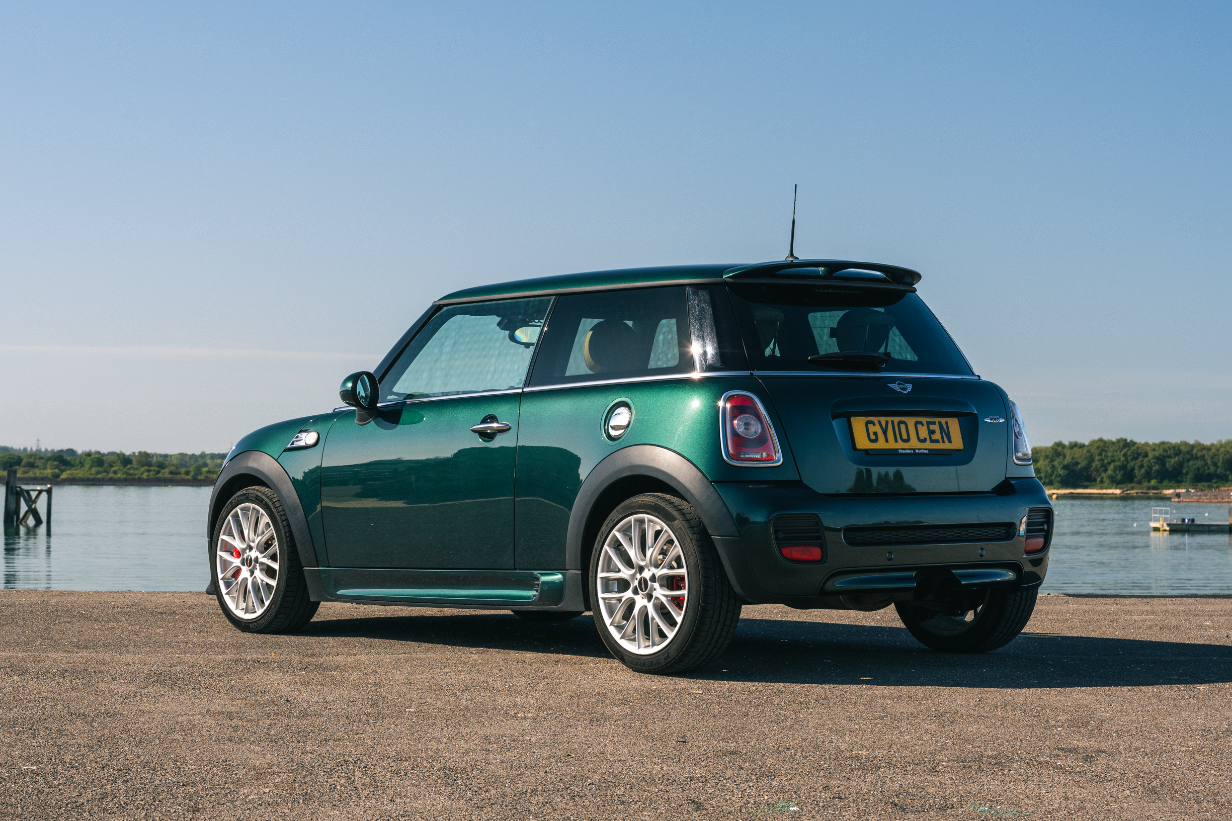 2010 MINI JOHN COOPER WORKS (R56)