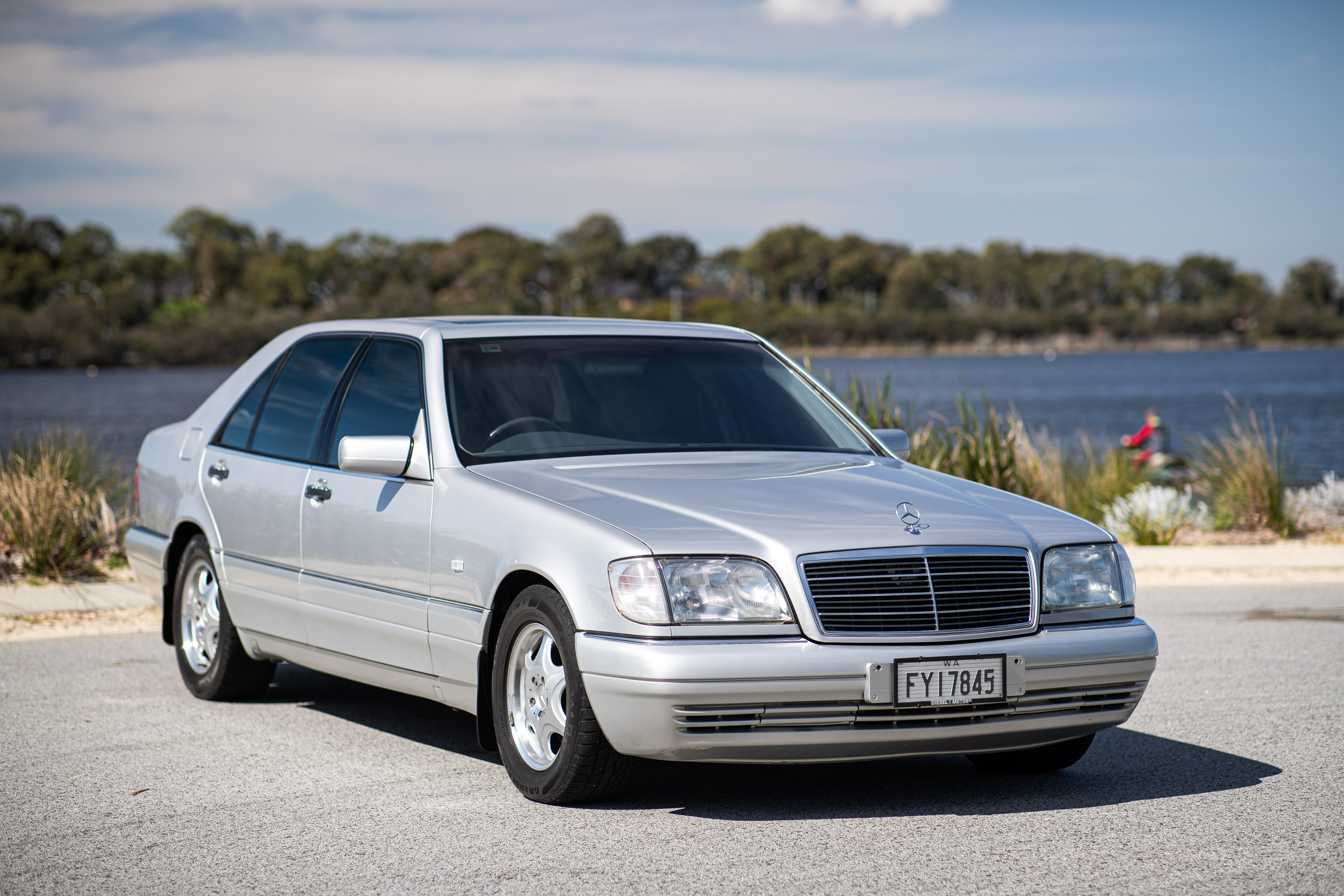 1997 MERCEDES-BENZ (W140) S500