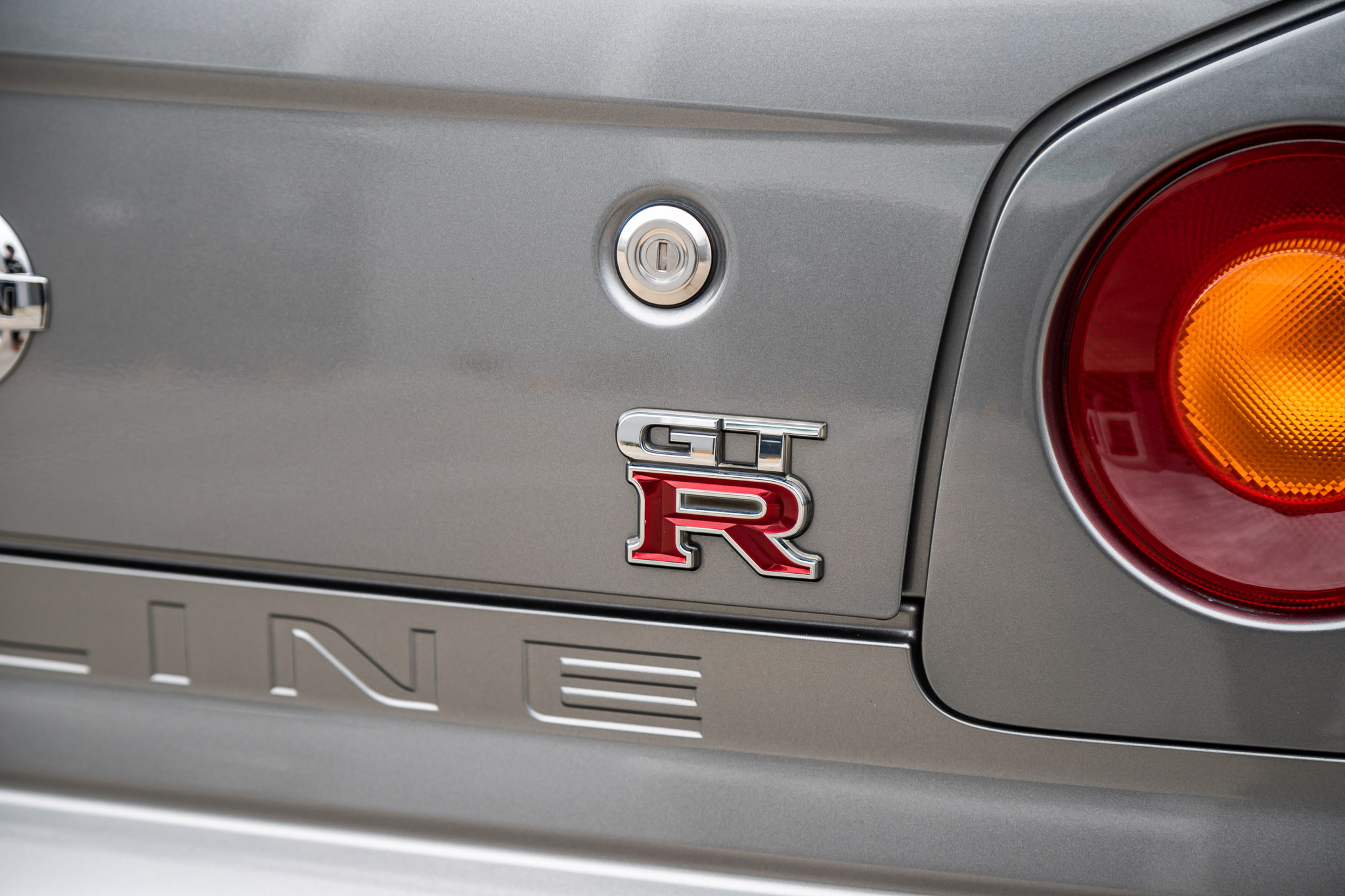 2001 NISSAN SKYLINE (R34) GT-R V-SPEC II - 2,745 KM