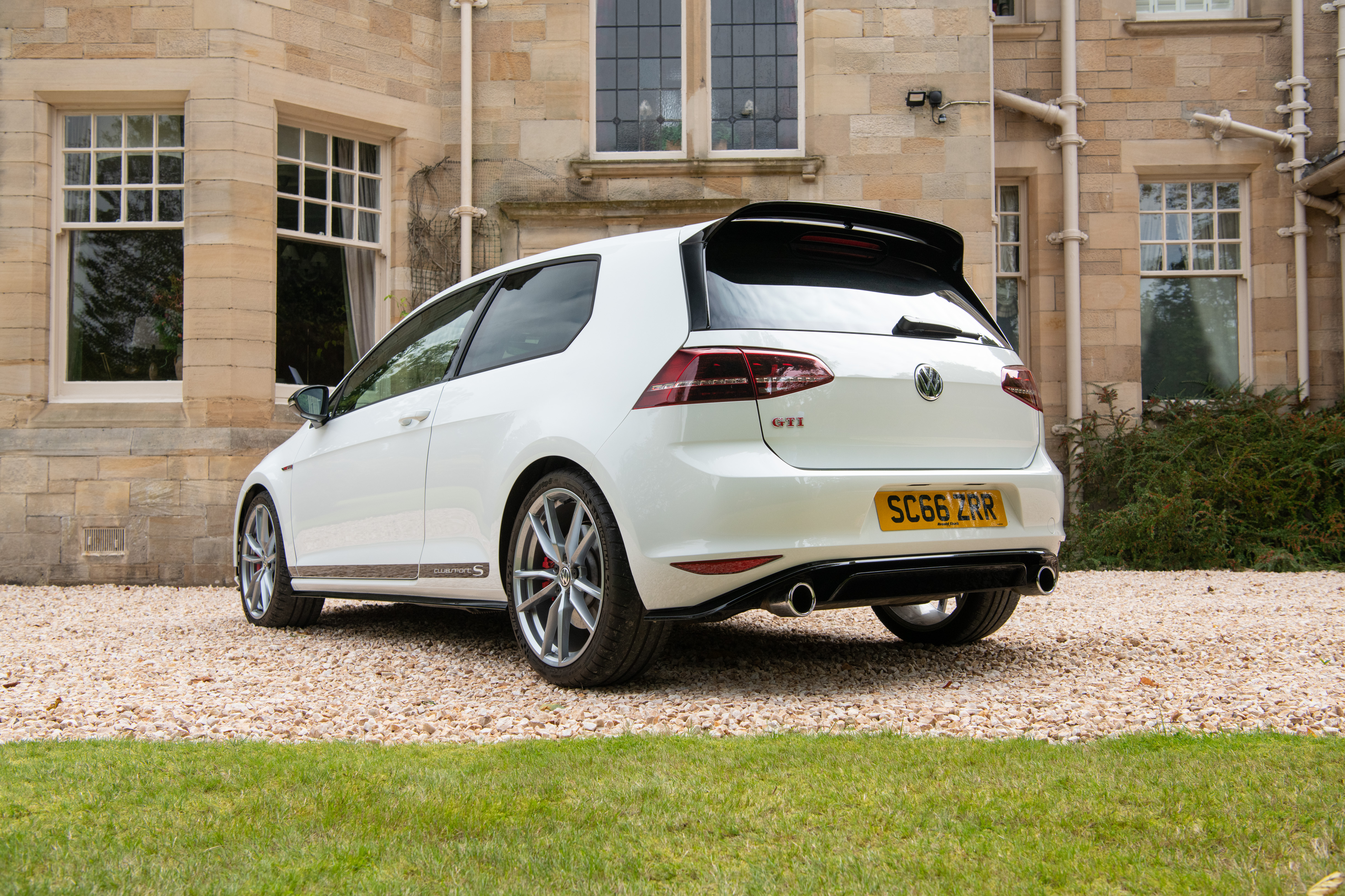 2017 VOLKSWAGEN GOLF (MK7) GTI CLUBSPORT S - 3,218 MILES for sale by ...