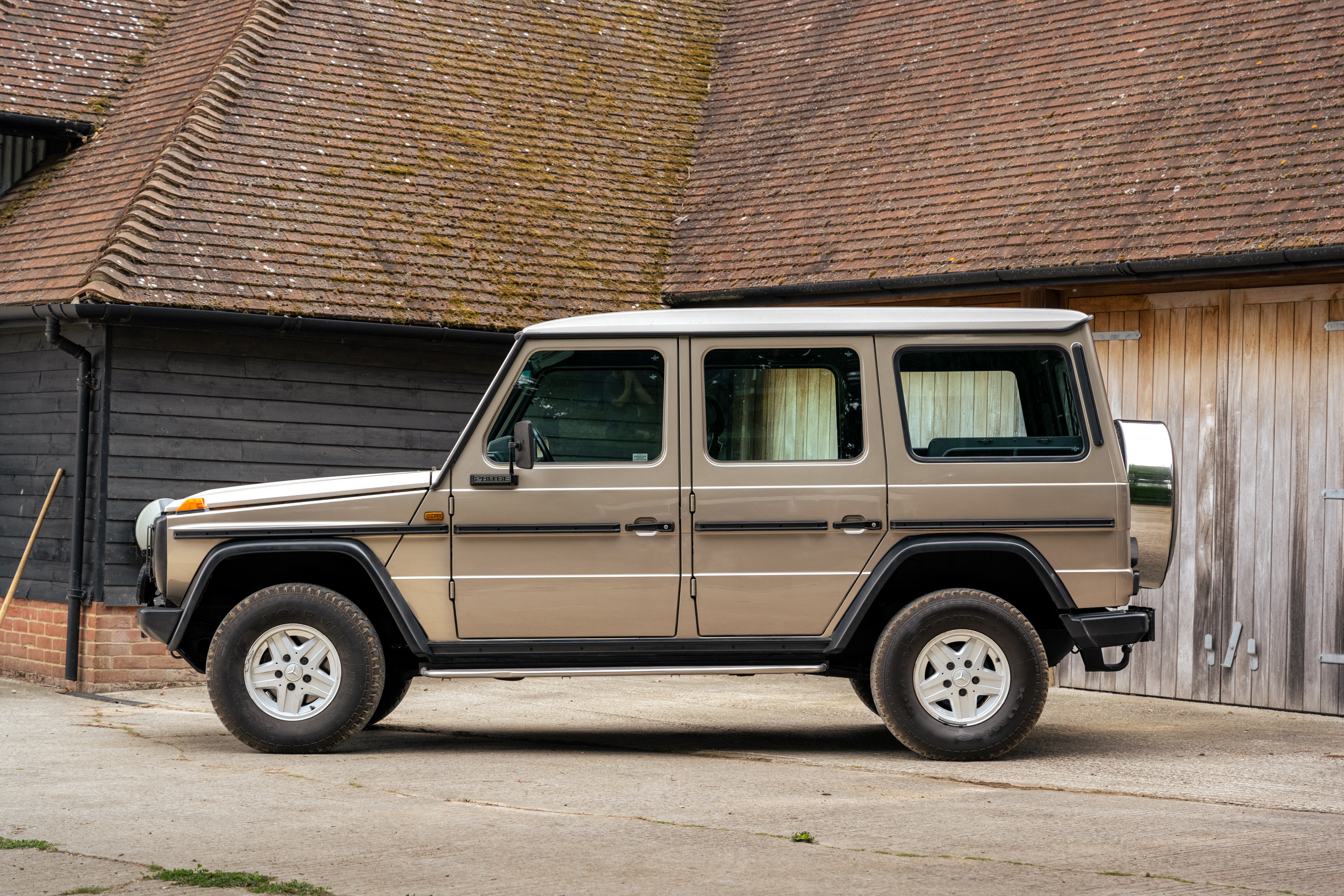 1988 MERCEDES-BENZ (W460) 280GE LWB