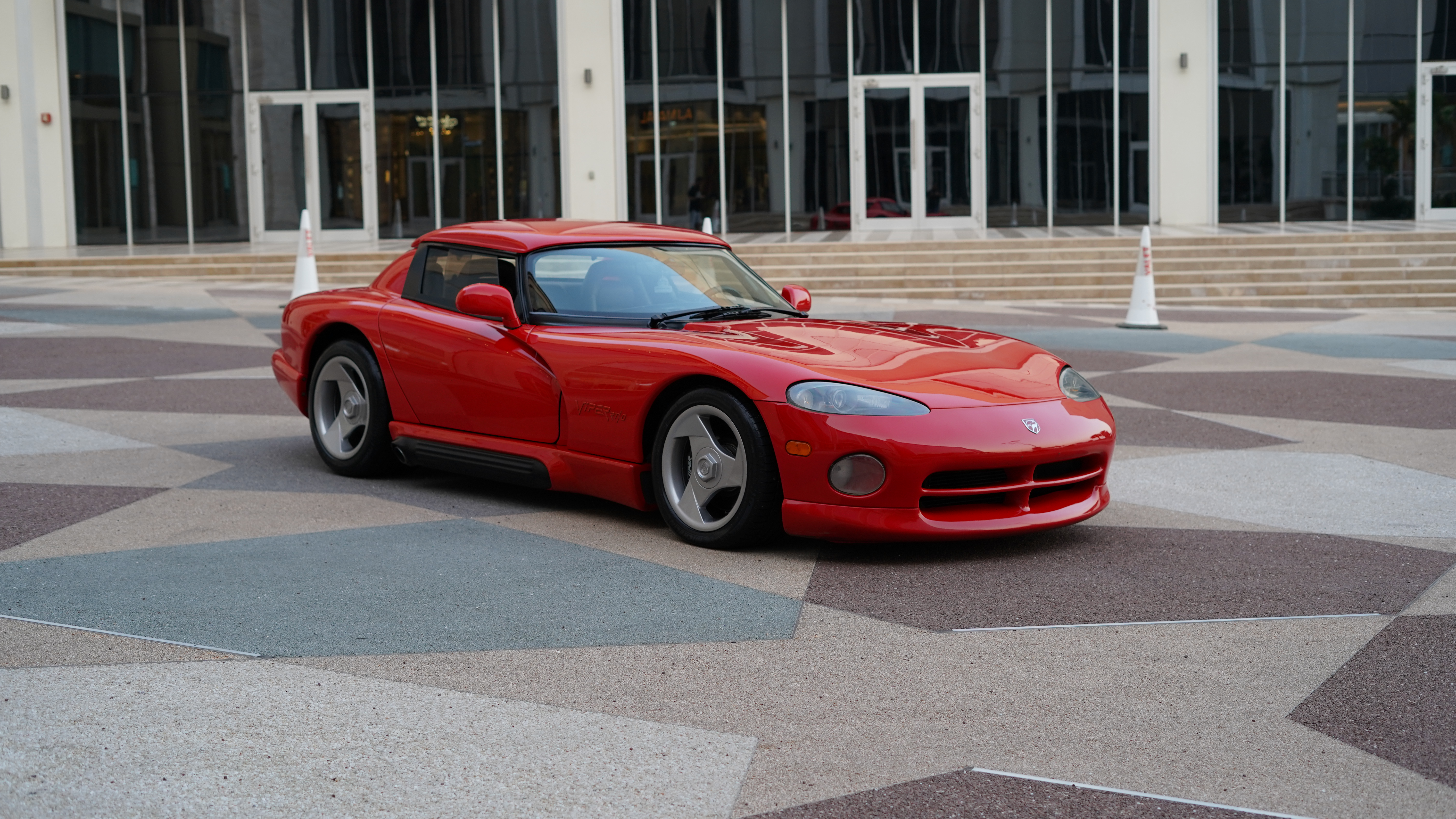 1993 DODGE VIPER RT/10 ROADSTER - 8,601 MILES
