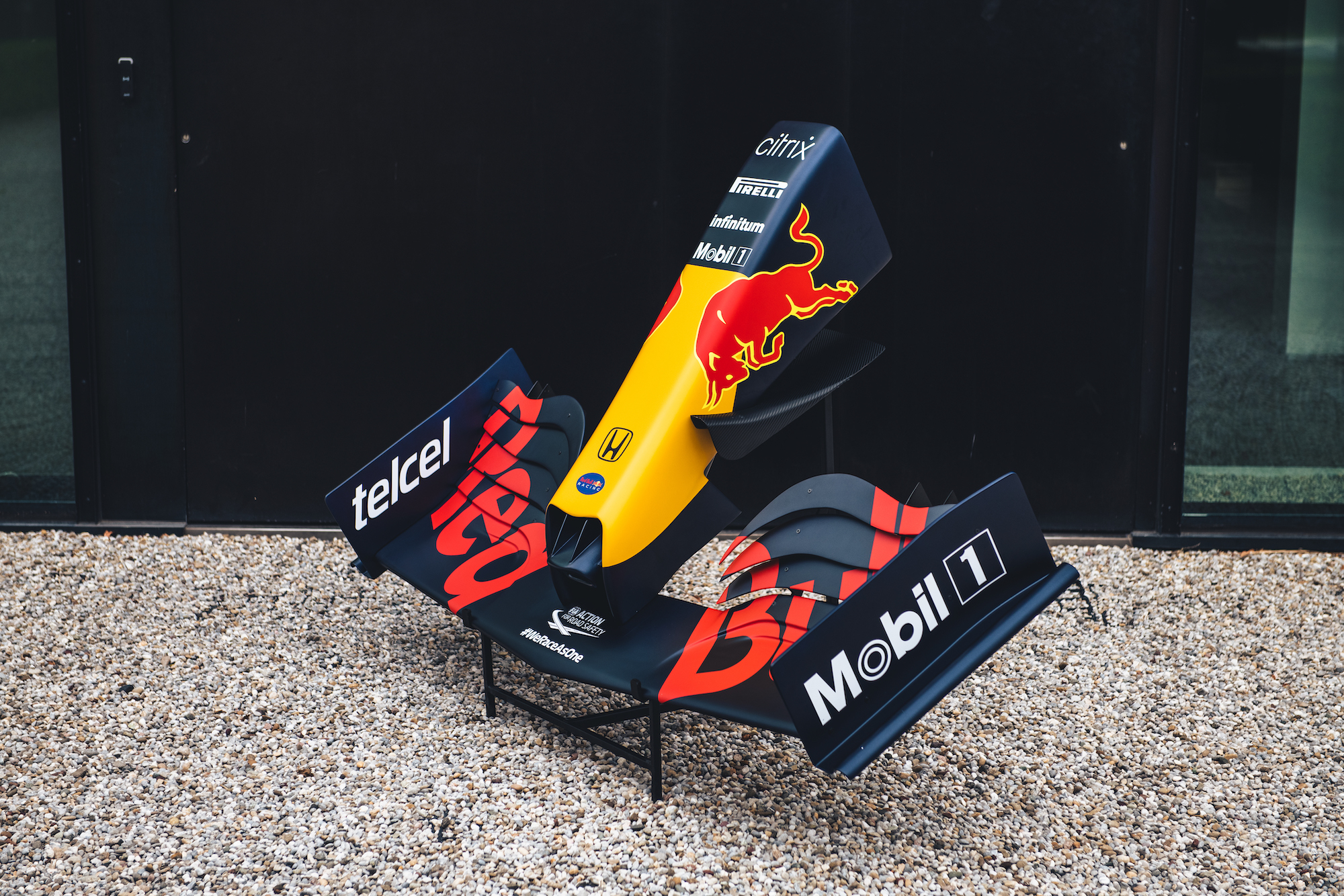 Oracle Red Bull Racing 2022 Official Replica Front Wing, 57% OFF