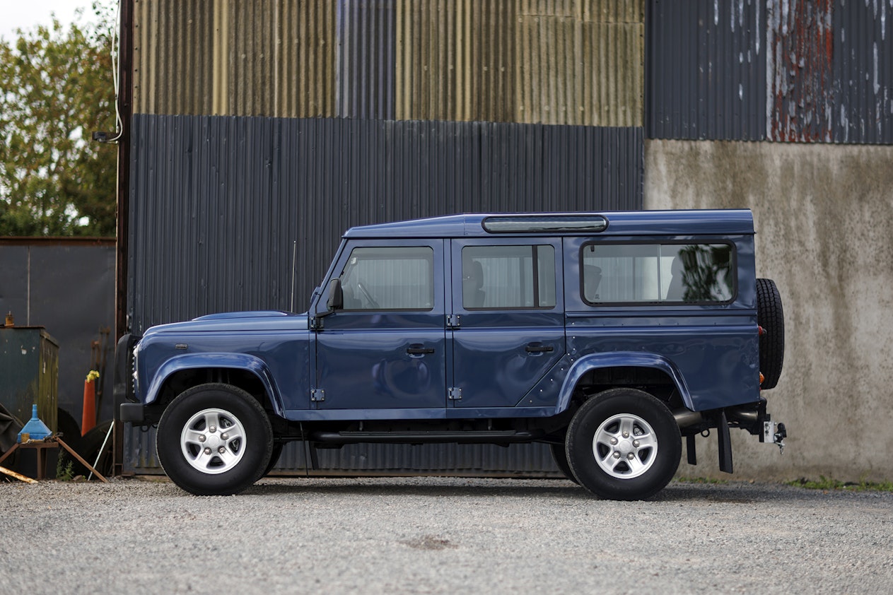 Land Rover Defender 110 Station Wagon 2022