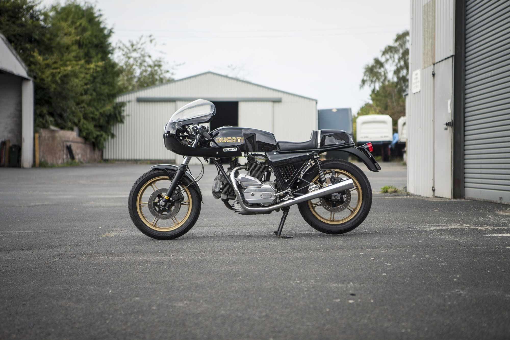 1985 DUCATI 900 S2 - SS CONVERSION