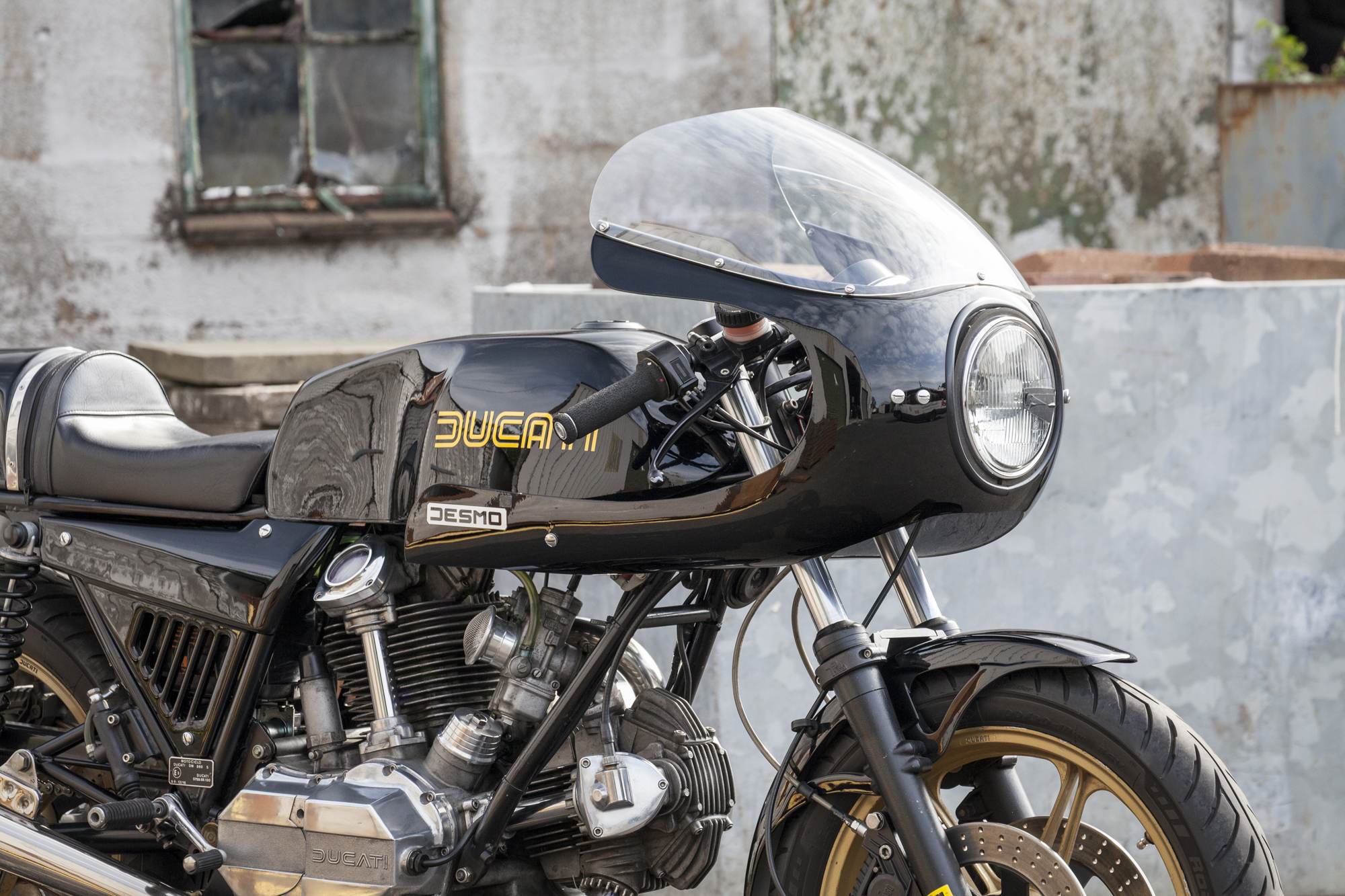 1985 DUCATI 900 S2 - SS CONVERSION