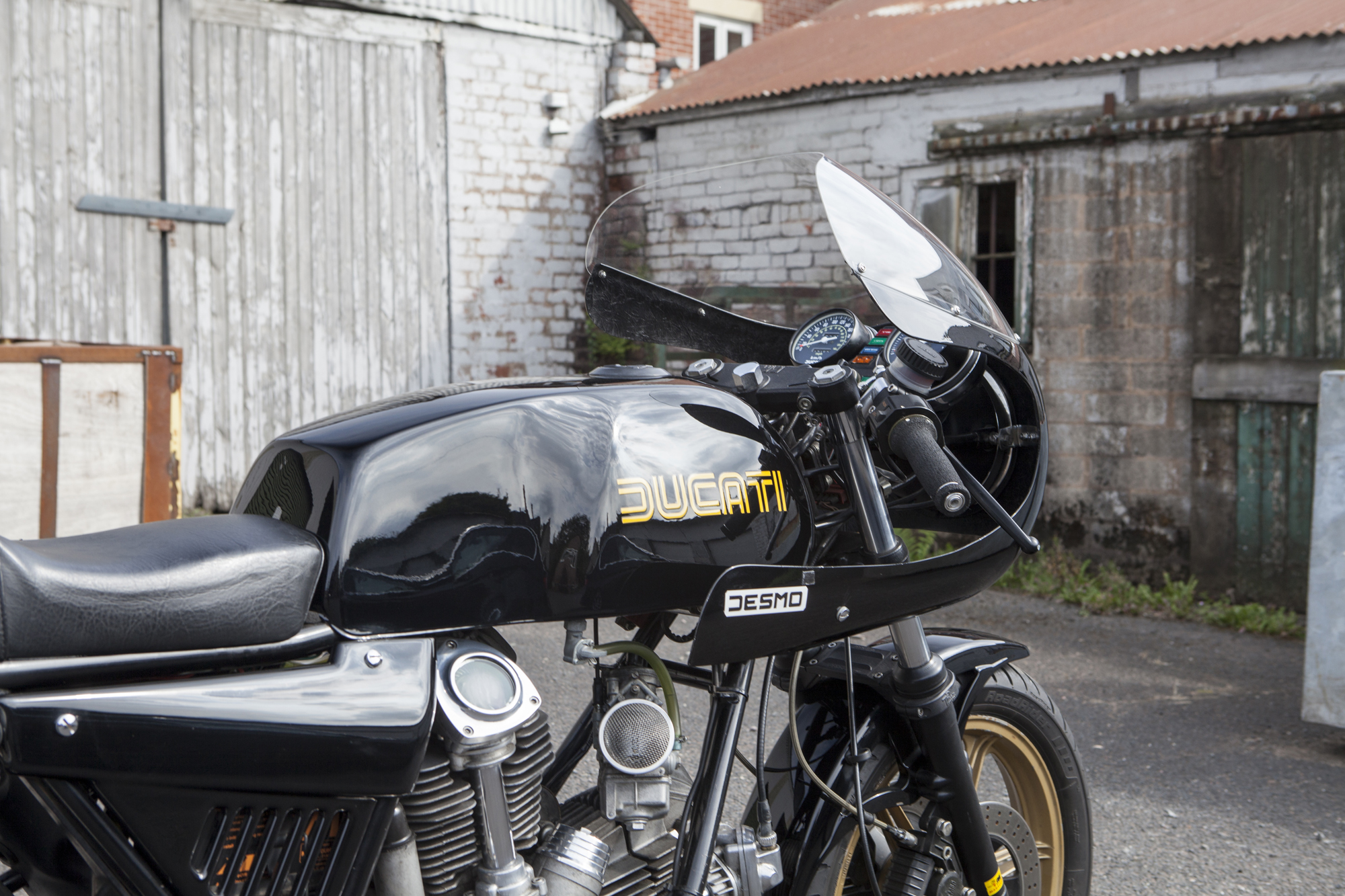 1985 DUCATI 900 S2 - SS CONVERSION