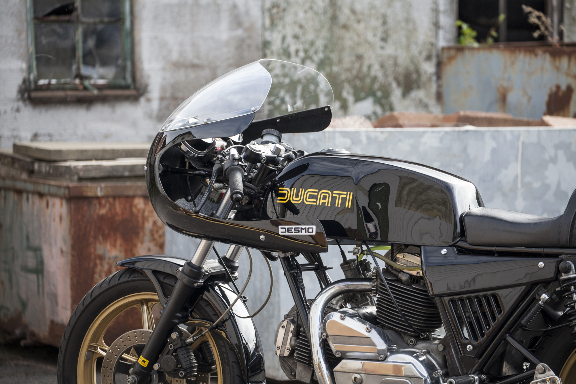 1985 DUCATI 900 S2 - SS CONVERSION