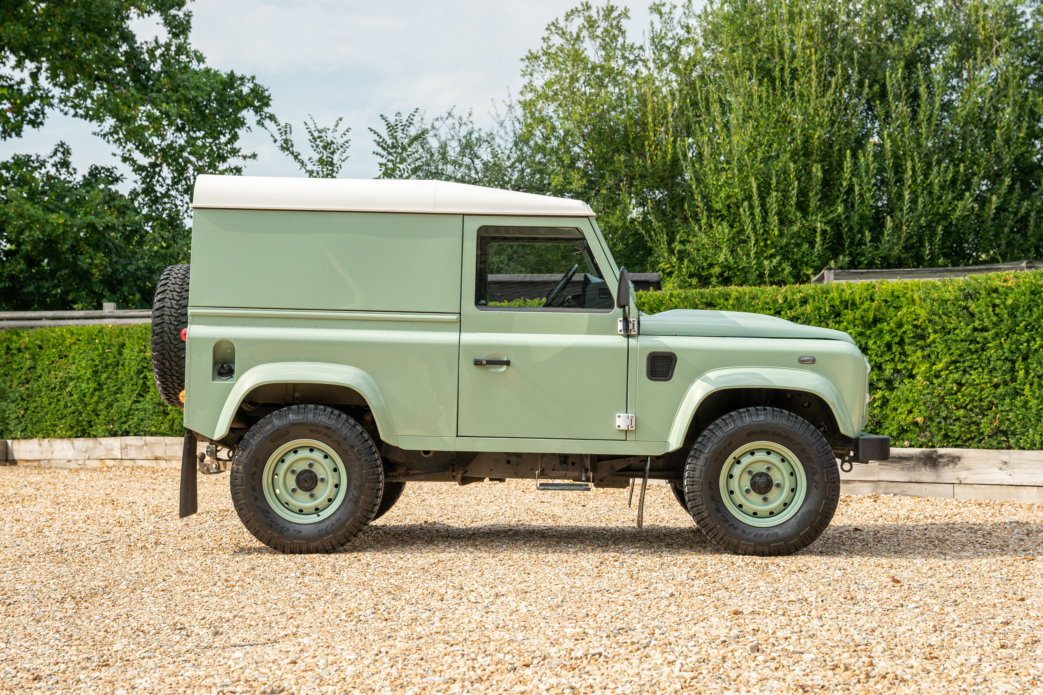 2015 LAND ROVER DEFENDER 90 HERITAGE