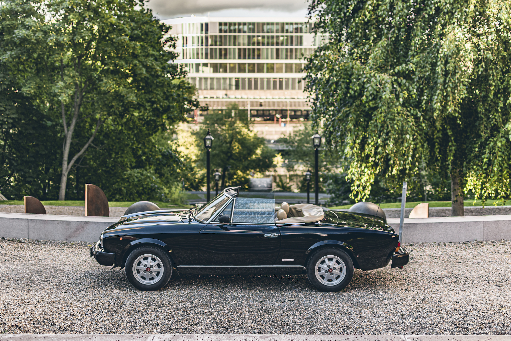 1985 PININFARINA SPIDER AZZURRA