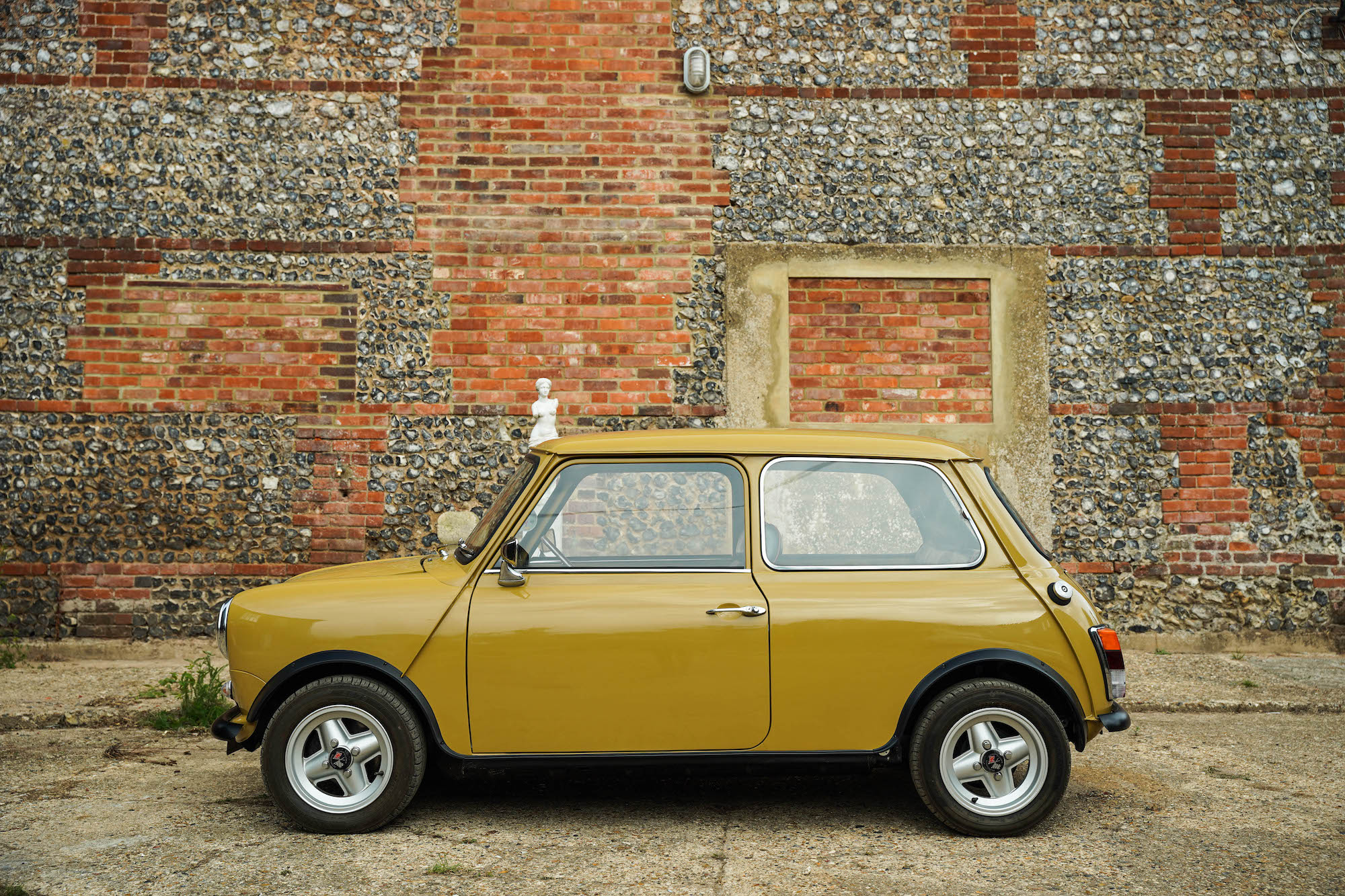 1972 AUSTIN MINI 1000 MK II for sale by auction in Northwood, London ...