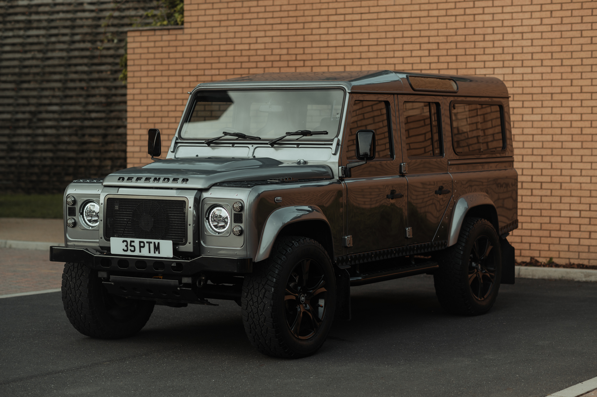 2011 LAND ROVER DEFENDER 110 XS STATION WAGON ‘TWISTED’ - 20,704 MILES