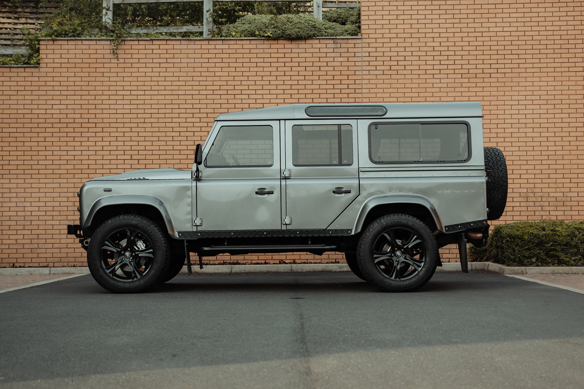 2011 LAND ROVER DEFENDER 110 XS STATION WAGON ‘TWISTED’ - 20,704 MILES